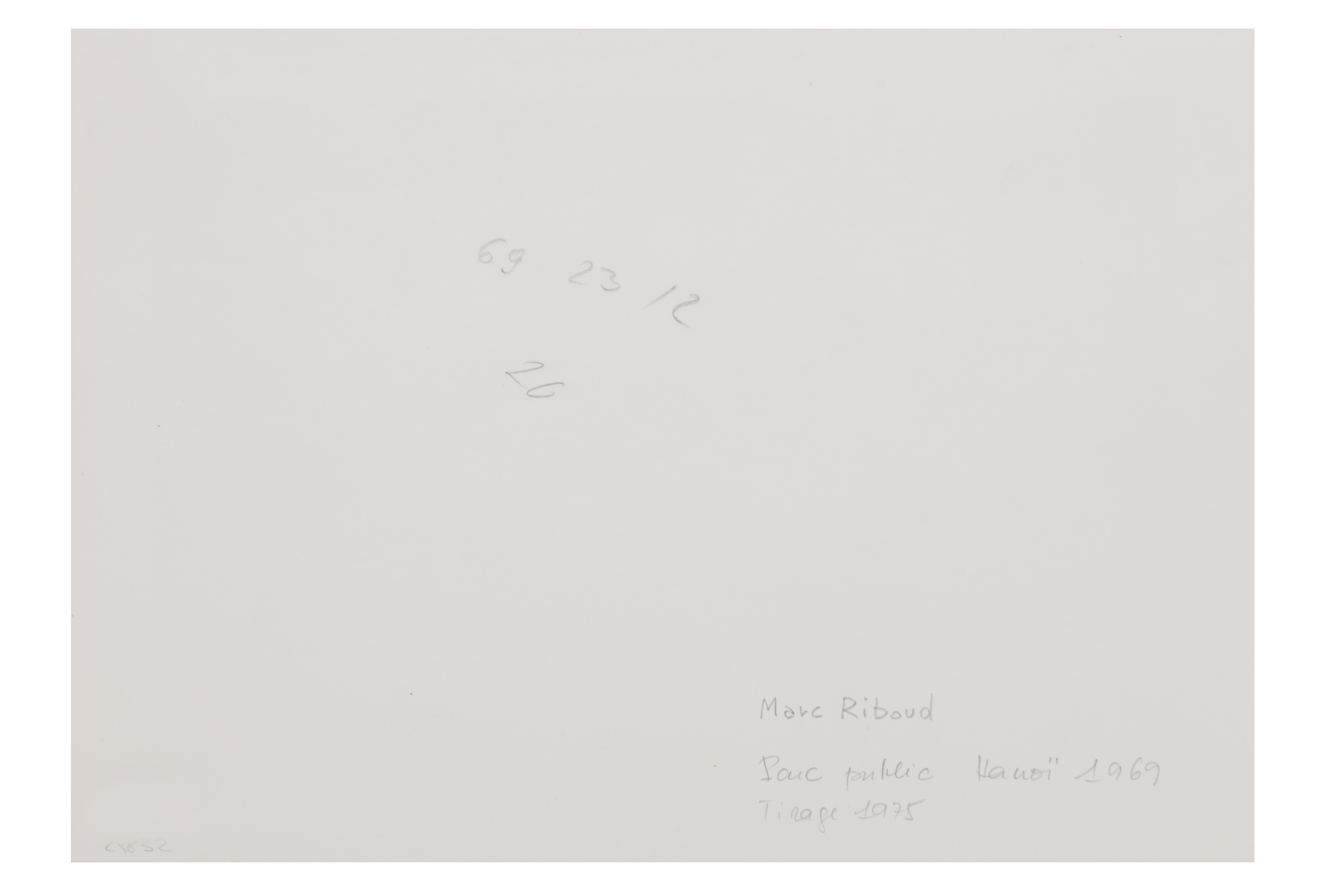 Marc Riboud | PARC PUBLIC | MutualArt