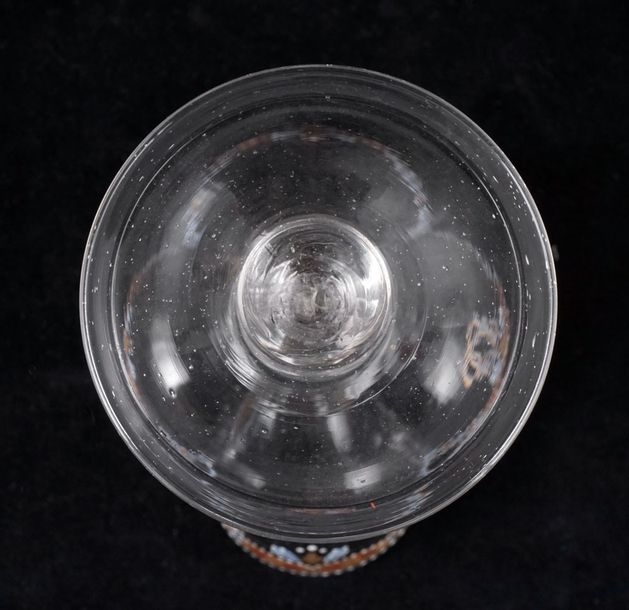 Murano | Polychrome glass bowl in the shape of a clover | MutualArt