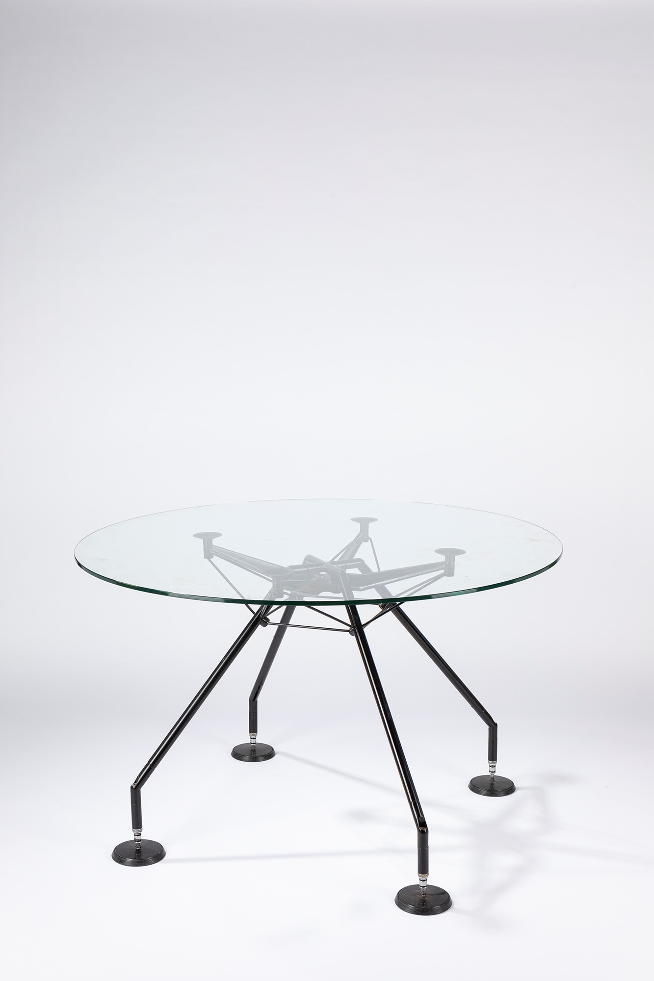 Norman Robert Foster | Nomos table (1986) | MutualArt