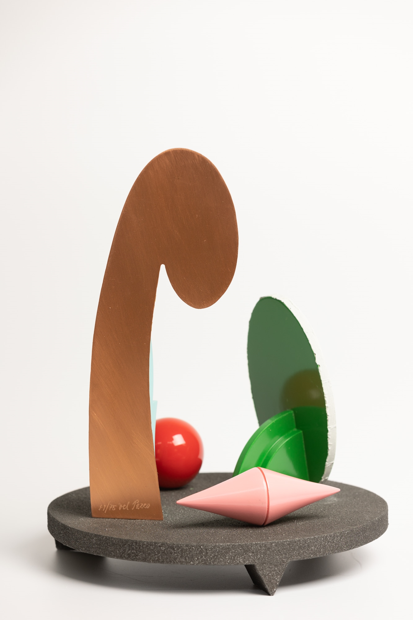 Lucio del Pezzo | Centrotavola (1990) | MutualArt