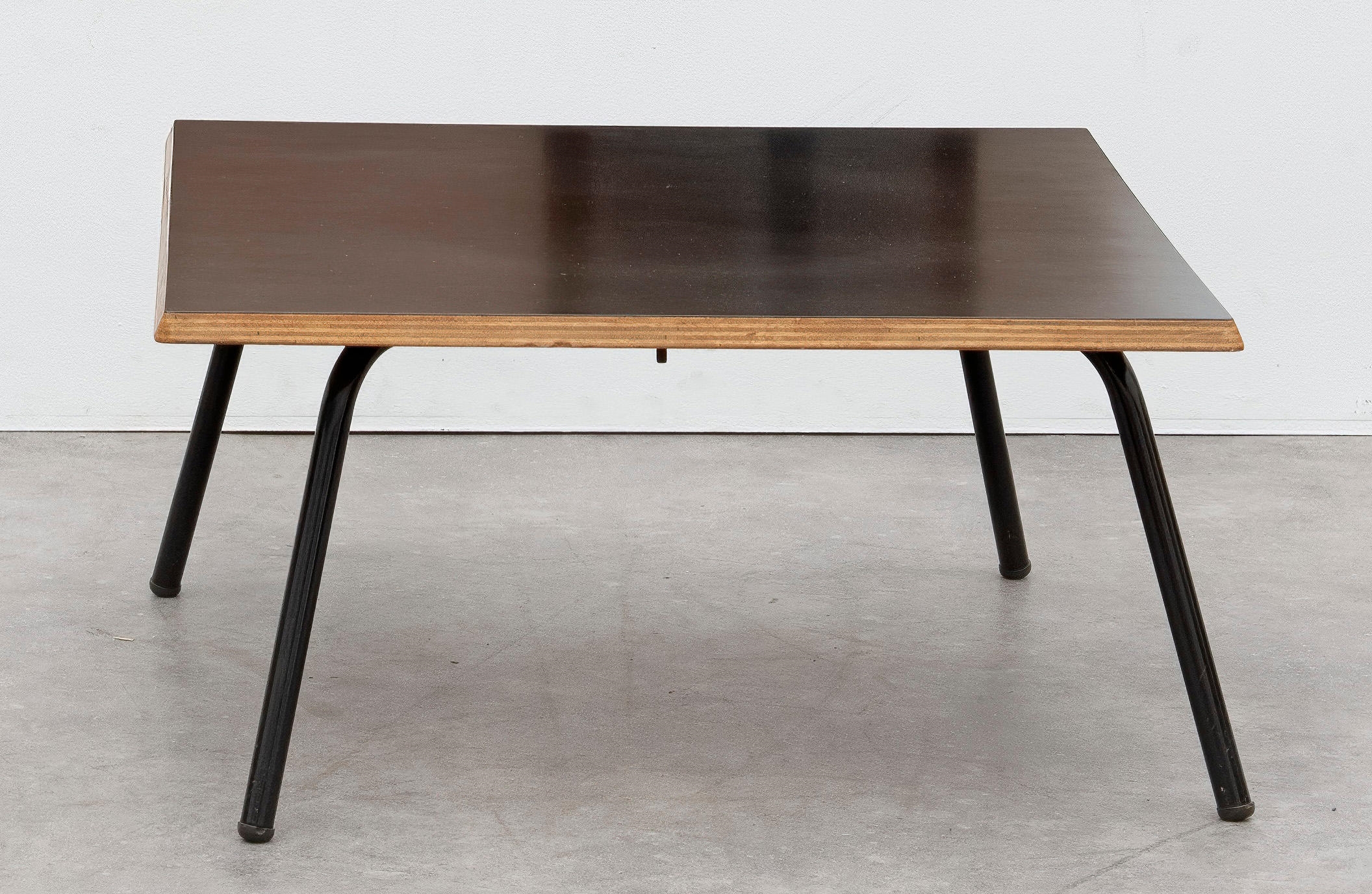 Charlotte Perriand | Table basse (1953) | MutualArt