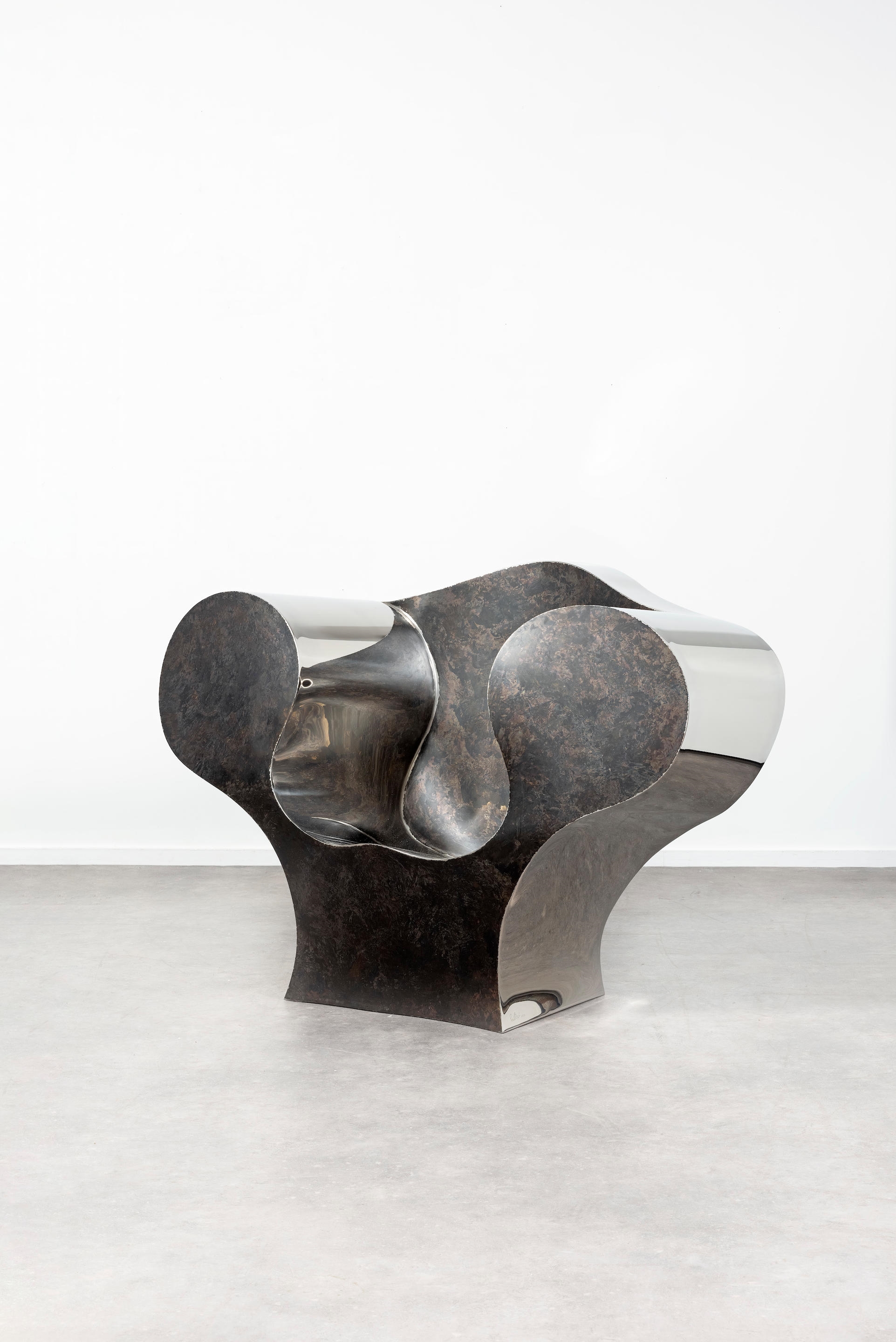 Ron Arad | Mod. Big Easy Mixed (1988) | MutualArt