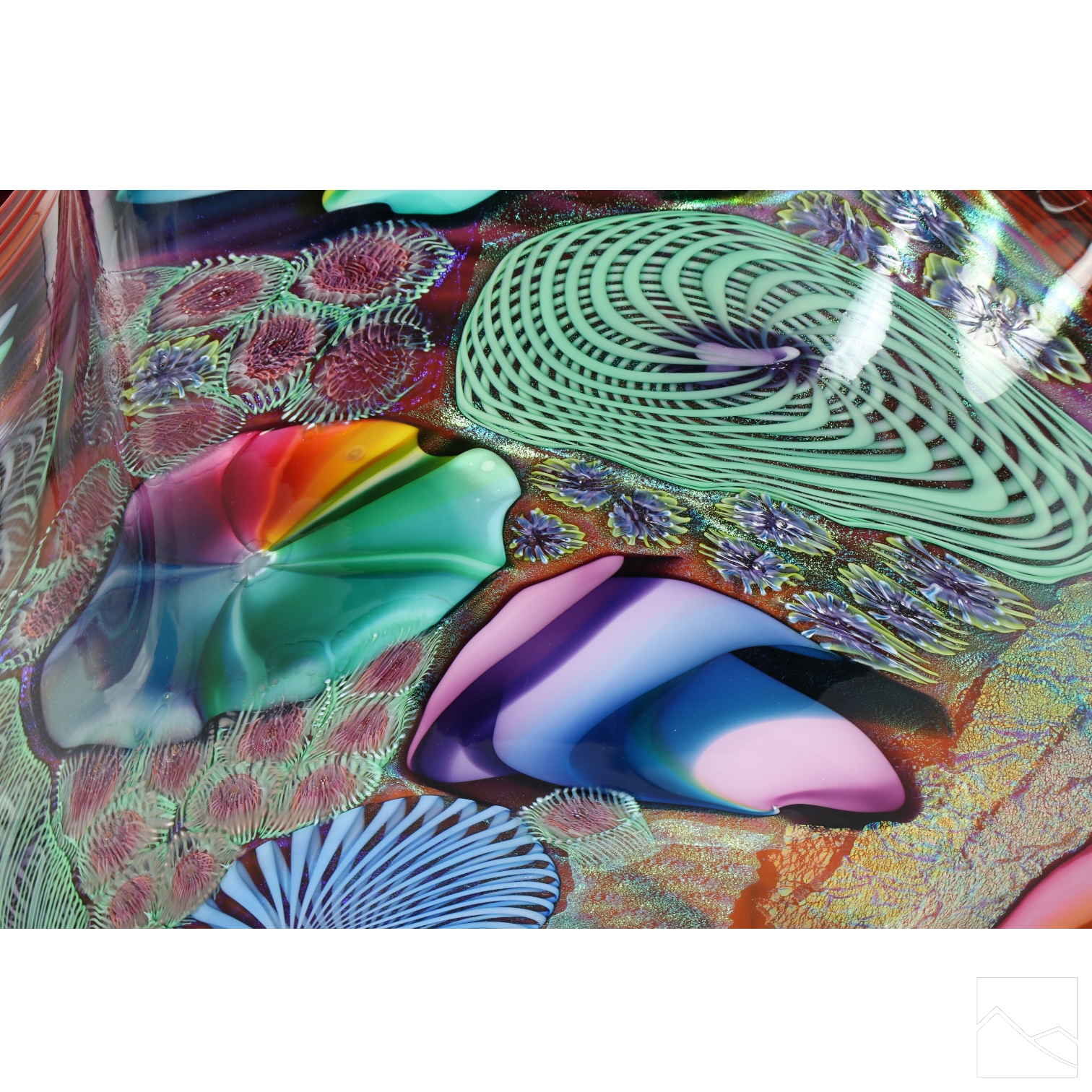 James Nowak | James Nowak b.1956 Art Glass Clamshell Sculpture (1956 ...