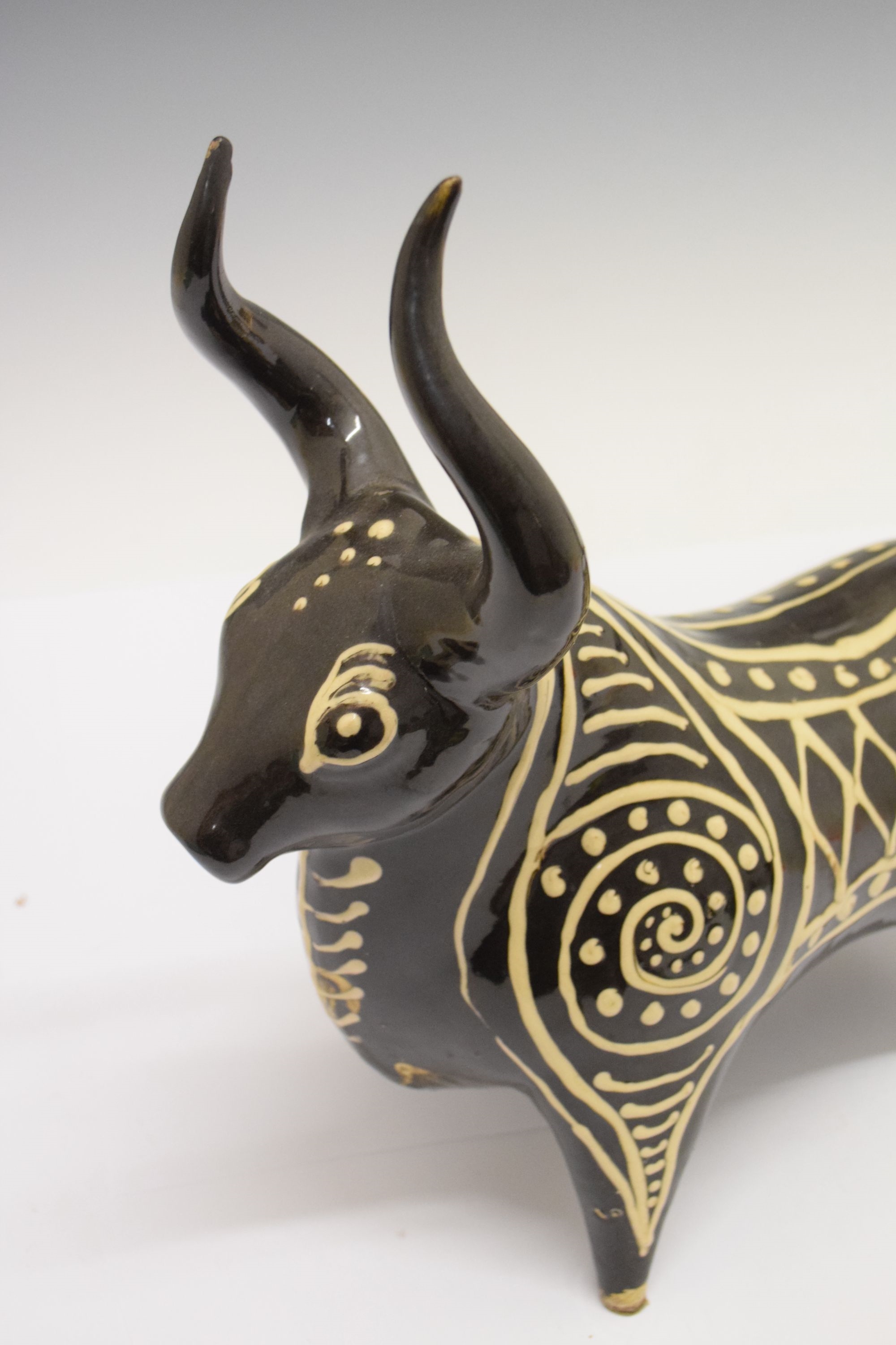 William Newland | pottery bull | MutualArt