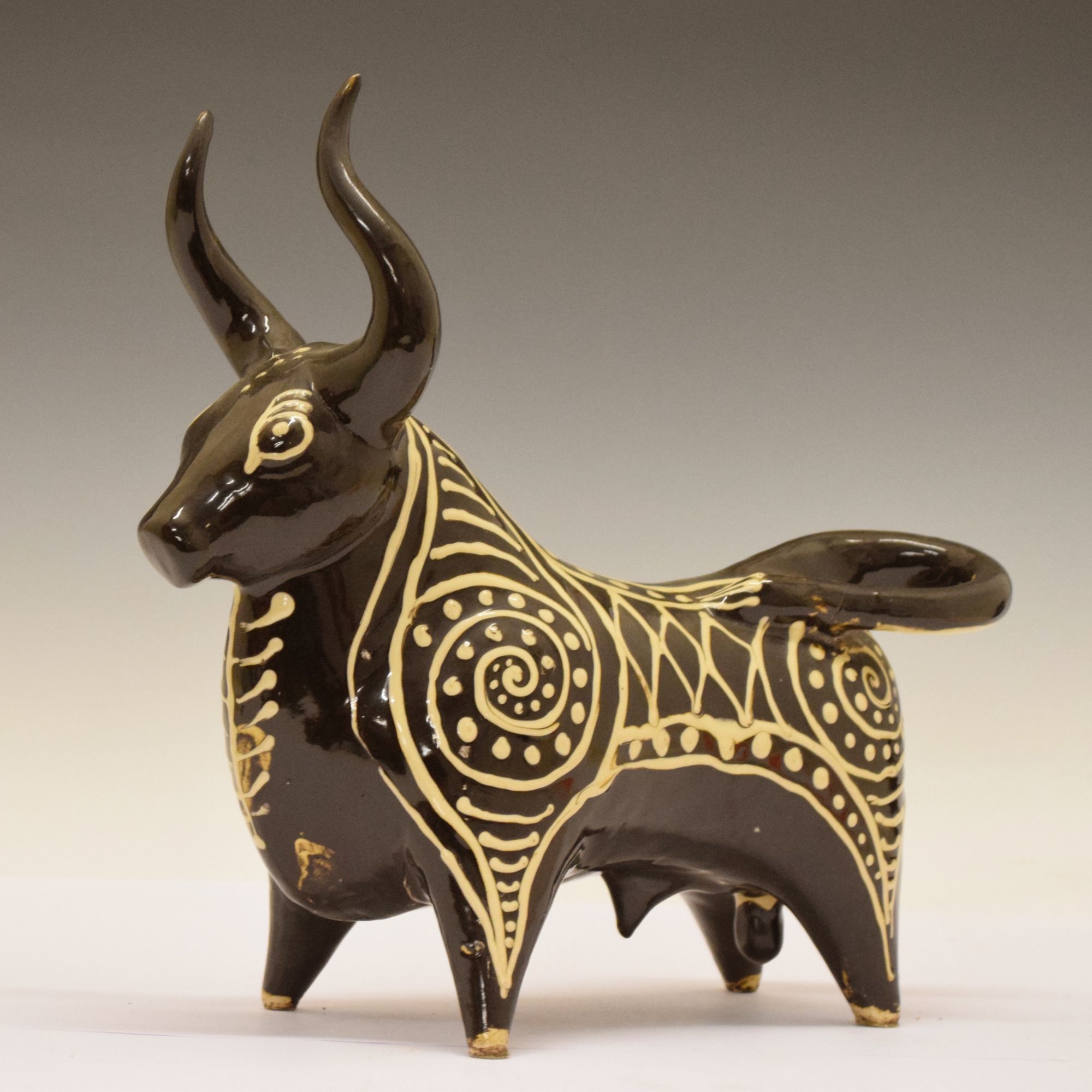 William Newland | pottery bull | MutualArt