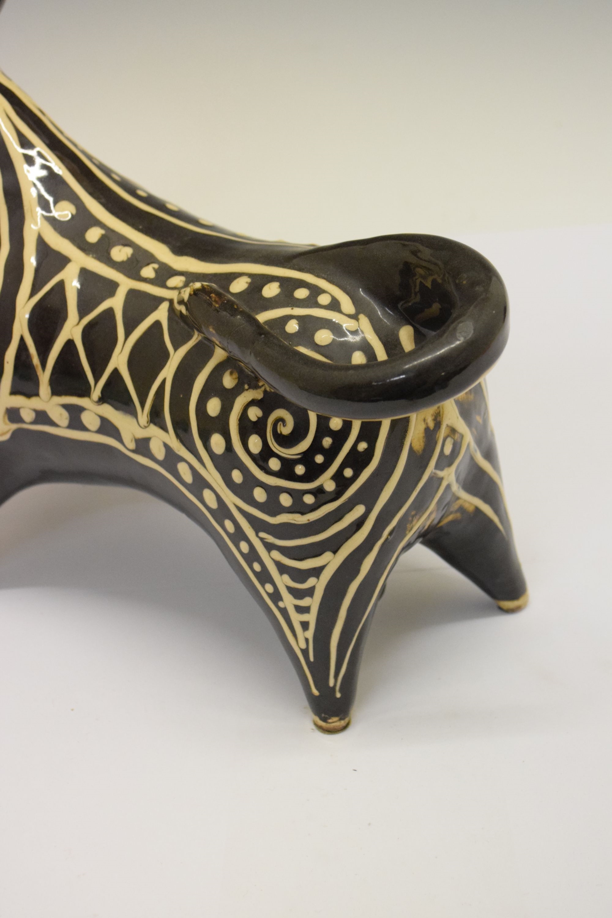 William Newland | pottery bull | MutualArt