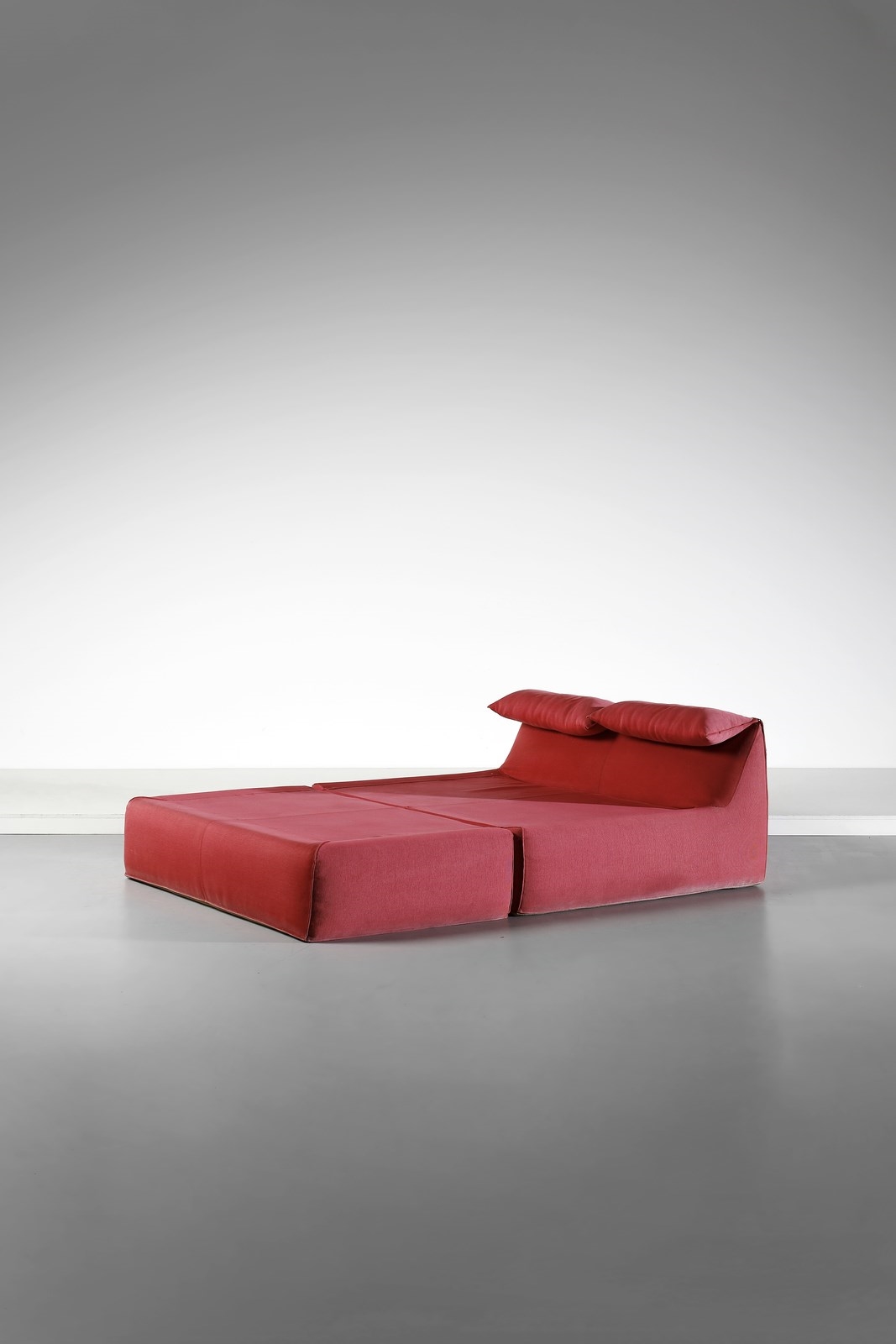 Mario Bellini | Bamboletto bed for B&B Italia (1972) | MutualArt