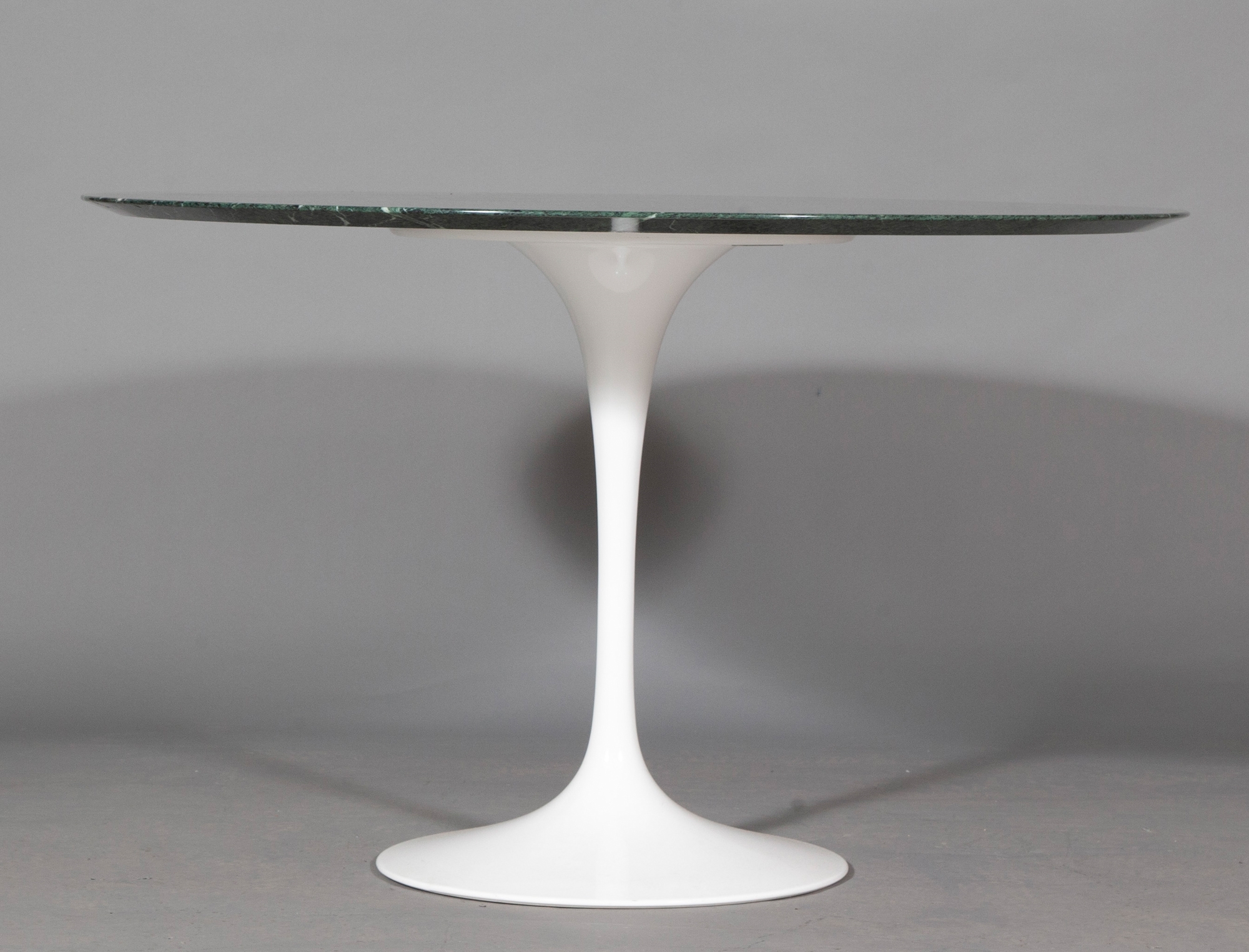 Eero Saarinen | Tulip Table | MutualArt