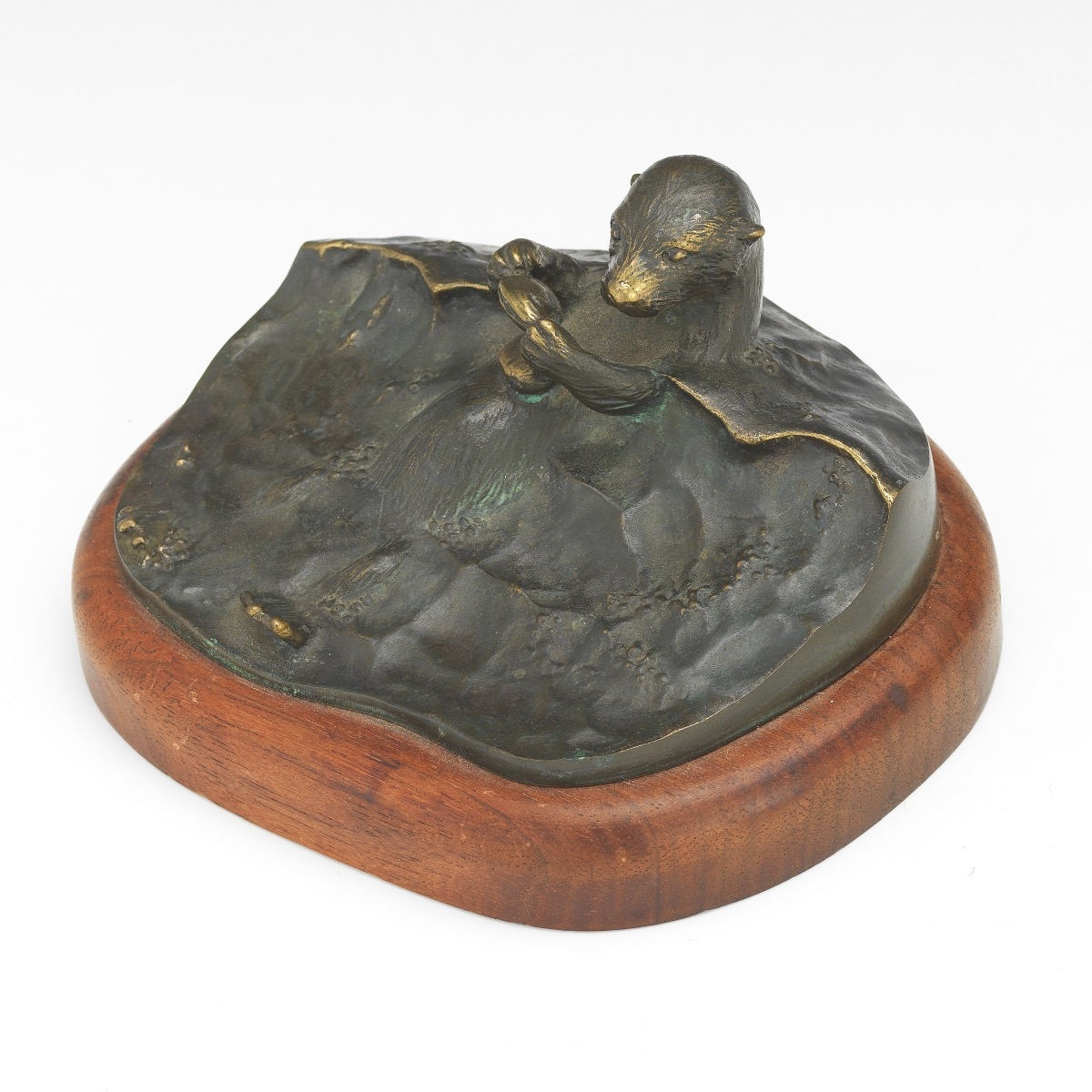 Wah Chang | Bronze sculpture of adorable sea otter working on opening ...