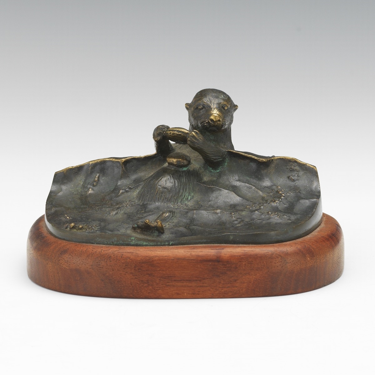 Wah Chang | Bronze sculpture of adorable sea otter working on opening ...