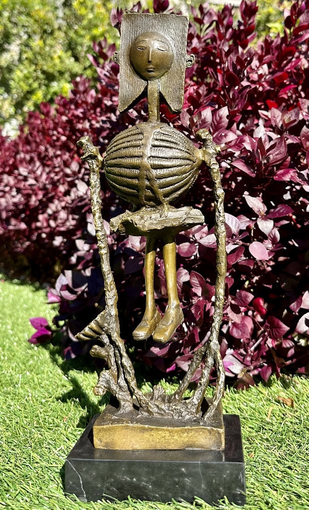 Pablo Picasso | Little Girl Jumping Rope | MutualArt