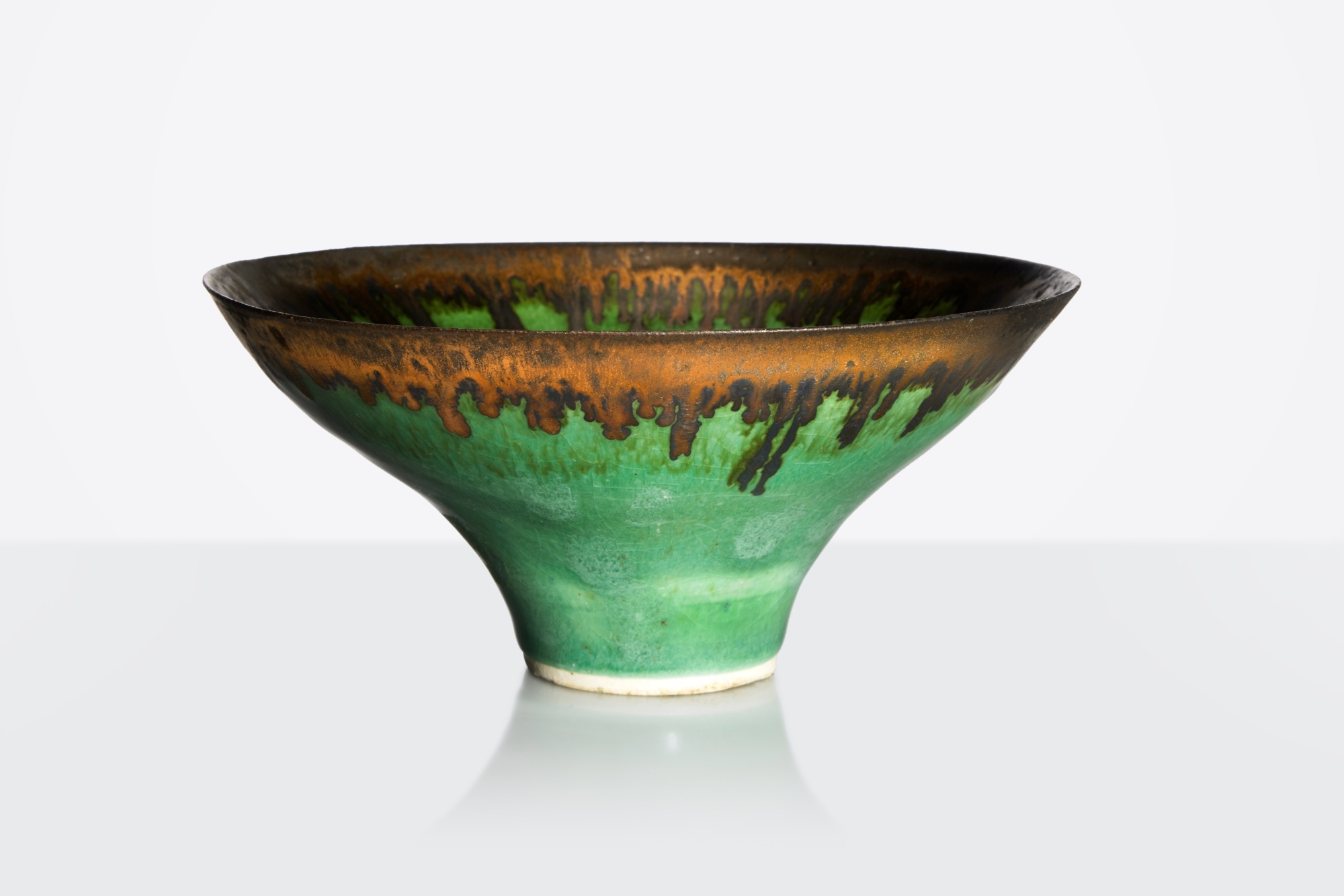 Lucie Rie | Footed Bowl | MutualArt