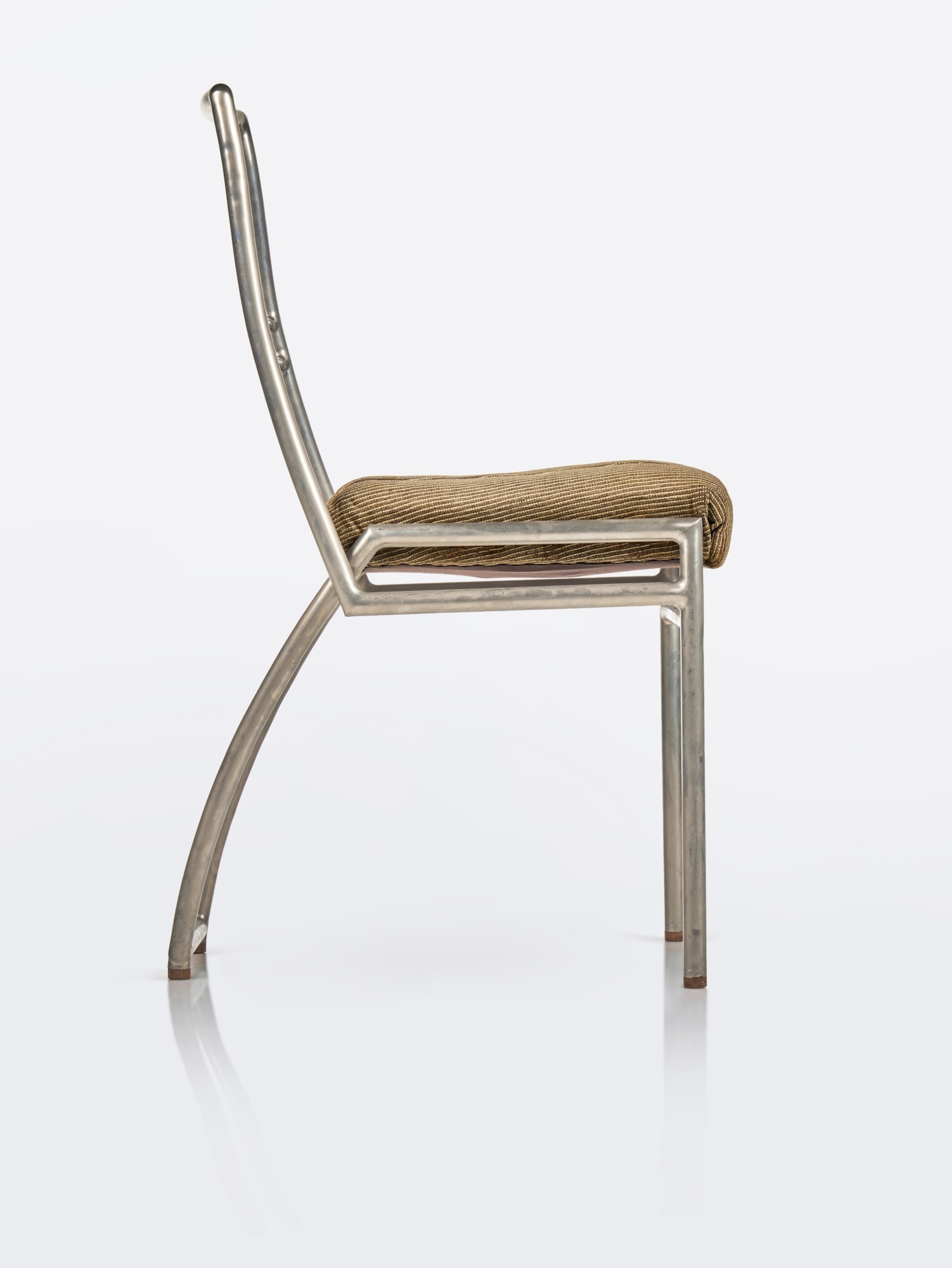 Eileen Gray | An Important Chair from E-1027 | MutualArt