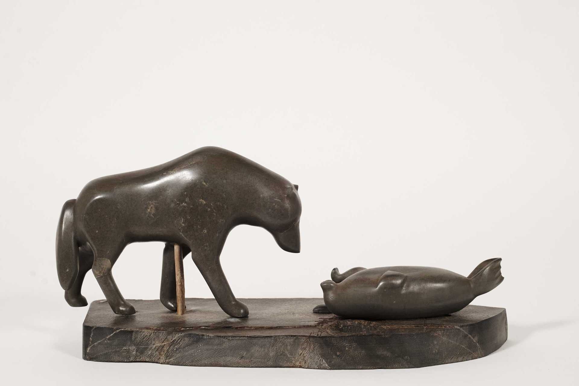 Paul Kavik | Loup et phoque sur la banquise | MutualArt