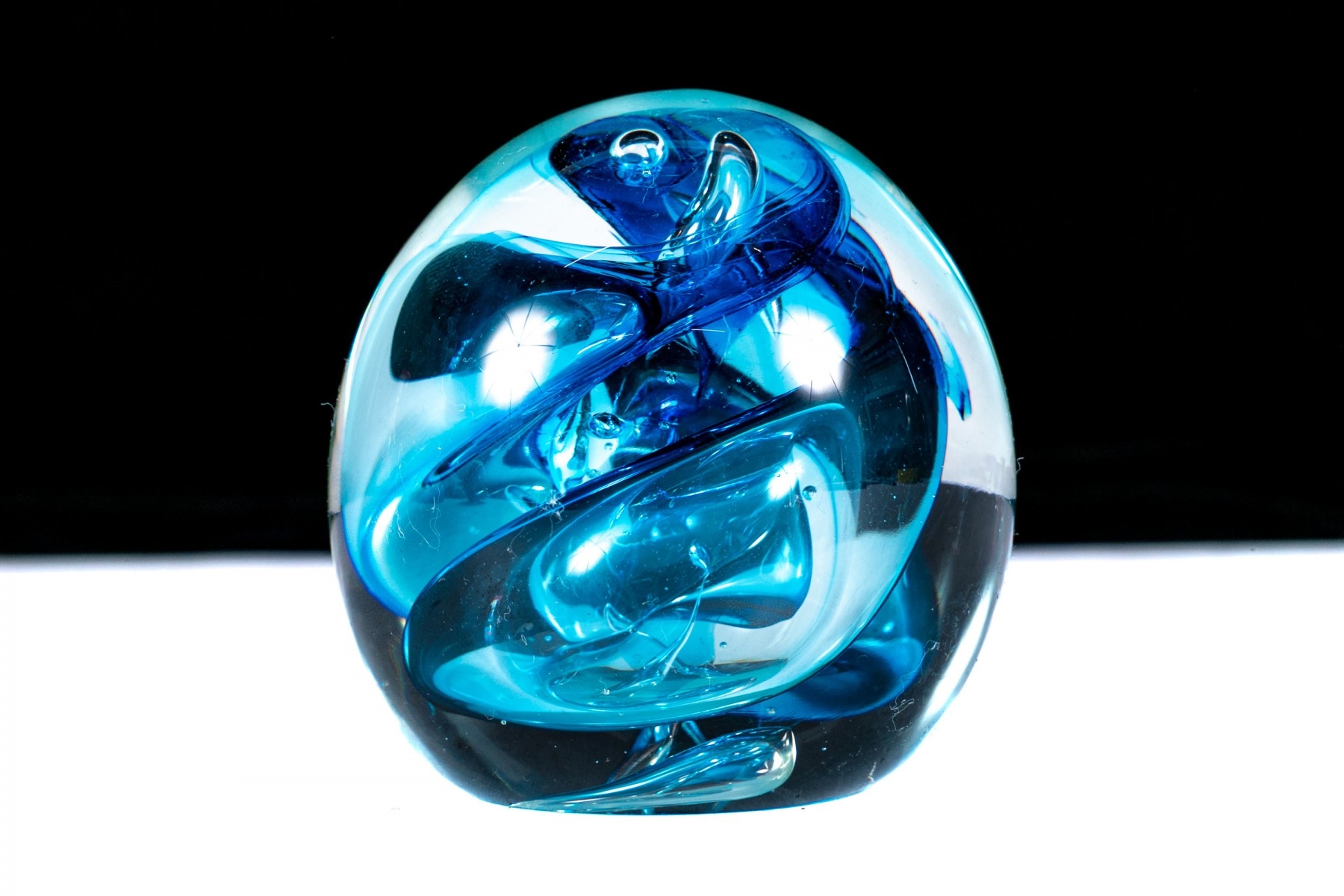 Jim Karg | Paperweight in stout egg shape, displaying beautifully ...