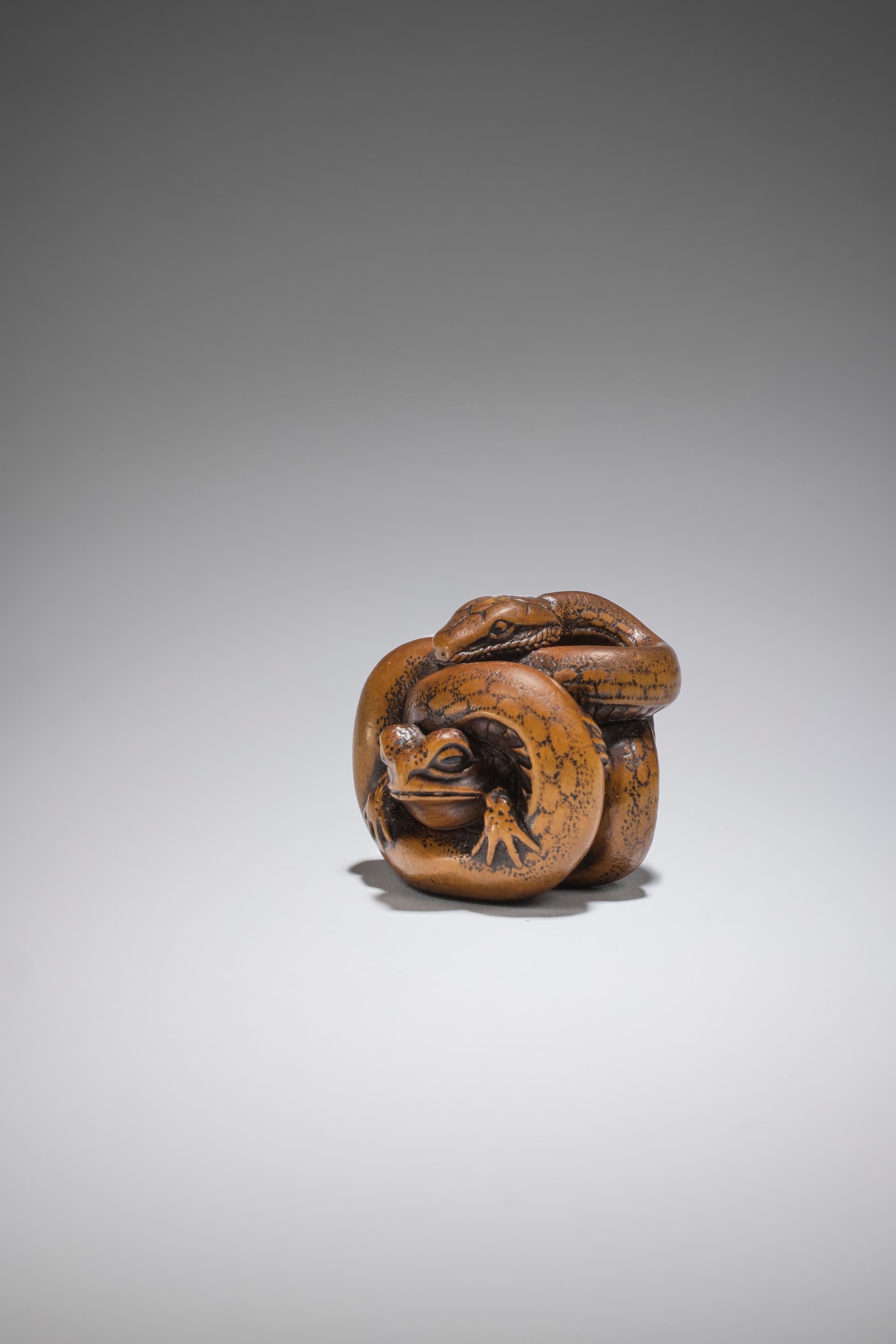 Masanao | NETSUKE EN BOIS REPRÉSENTANT LE SANSUKUMI | MutualArt
