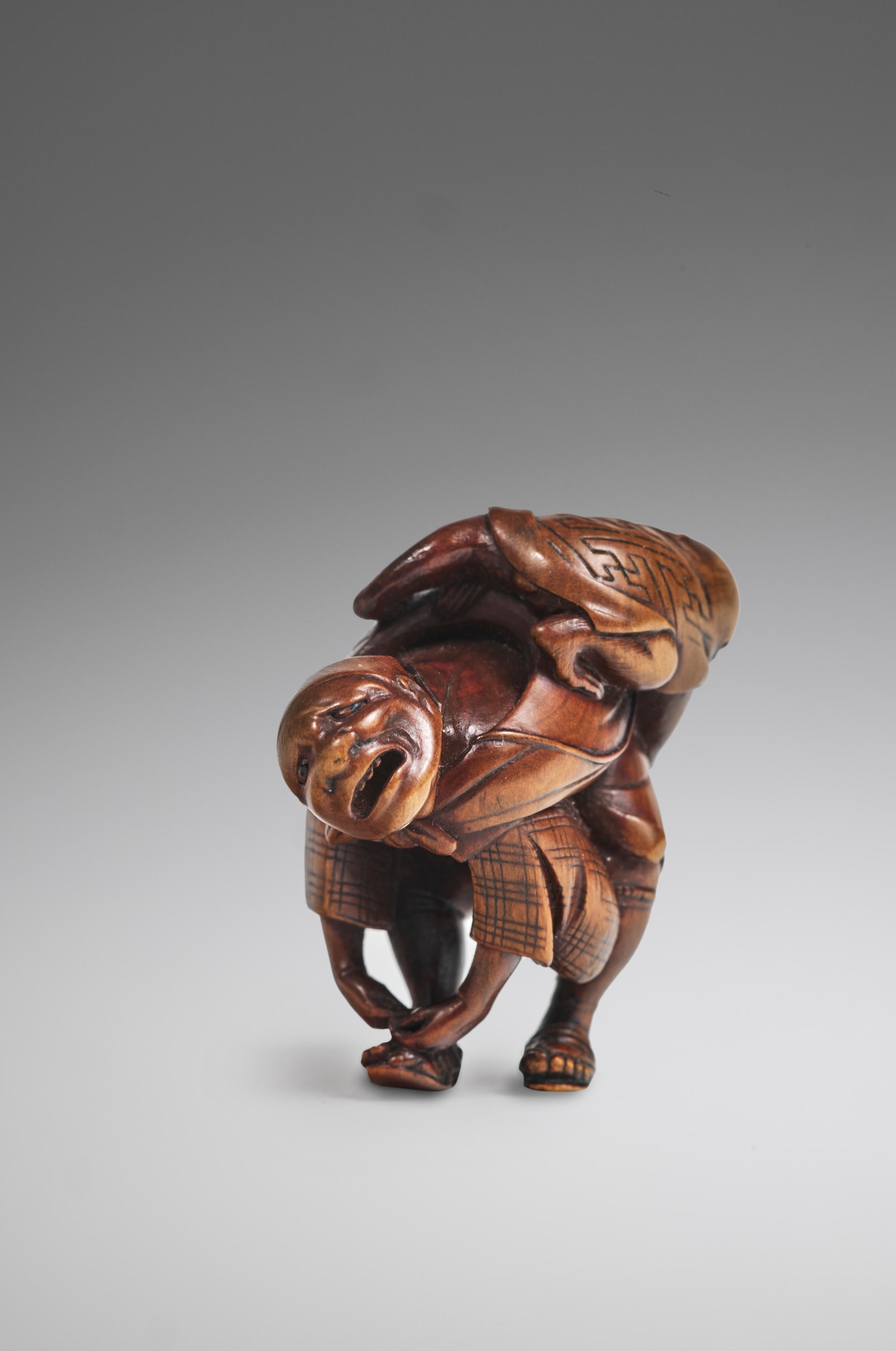 Matsushita Otoman | NETSUKE EN BOIS REPRÉSENTANT UN SARUMAWASHI (19th ...