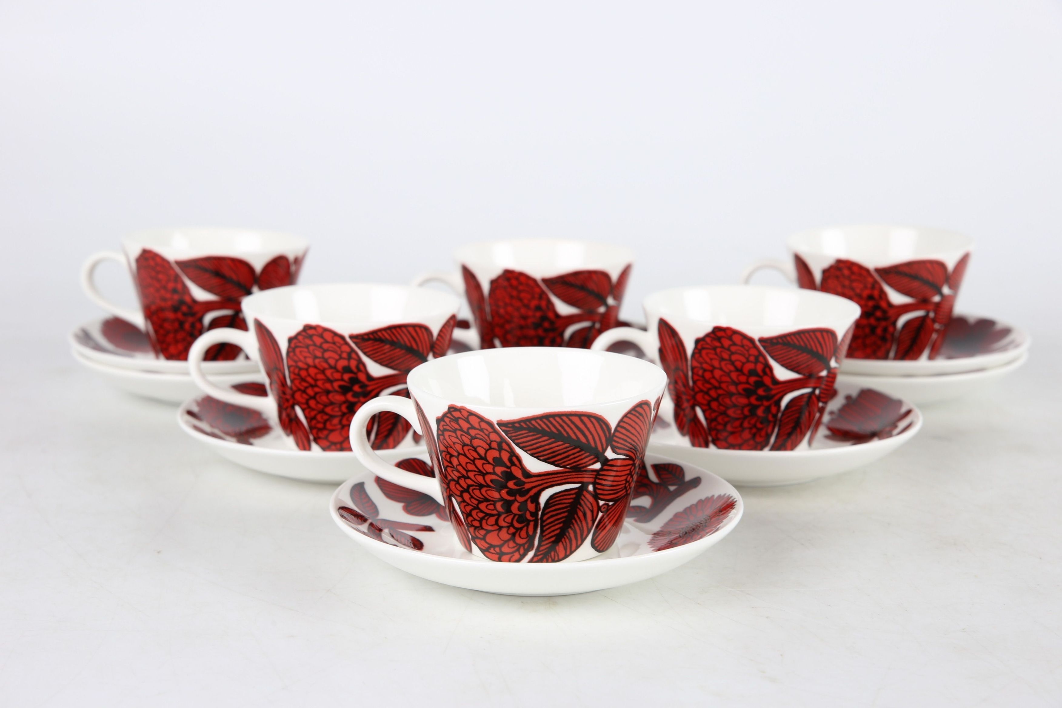 Stig Lindberg | Röd aster | MutualArt