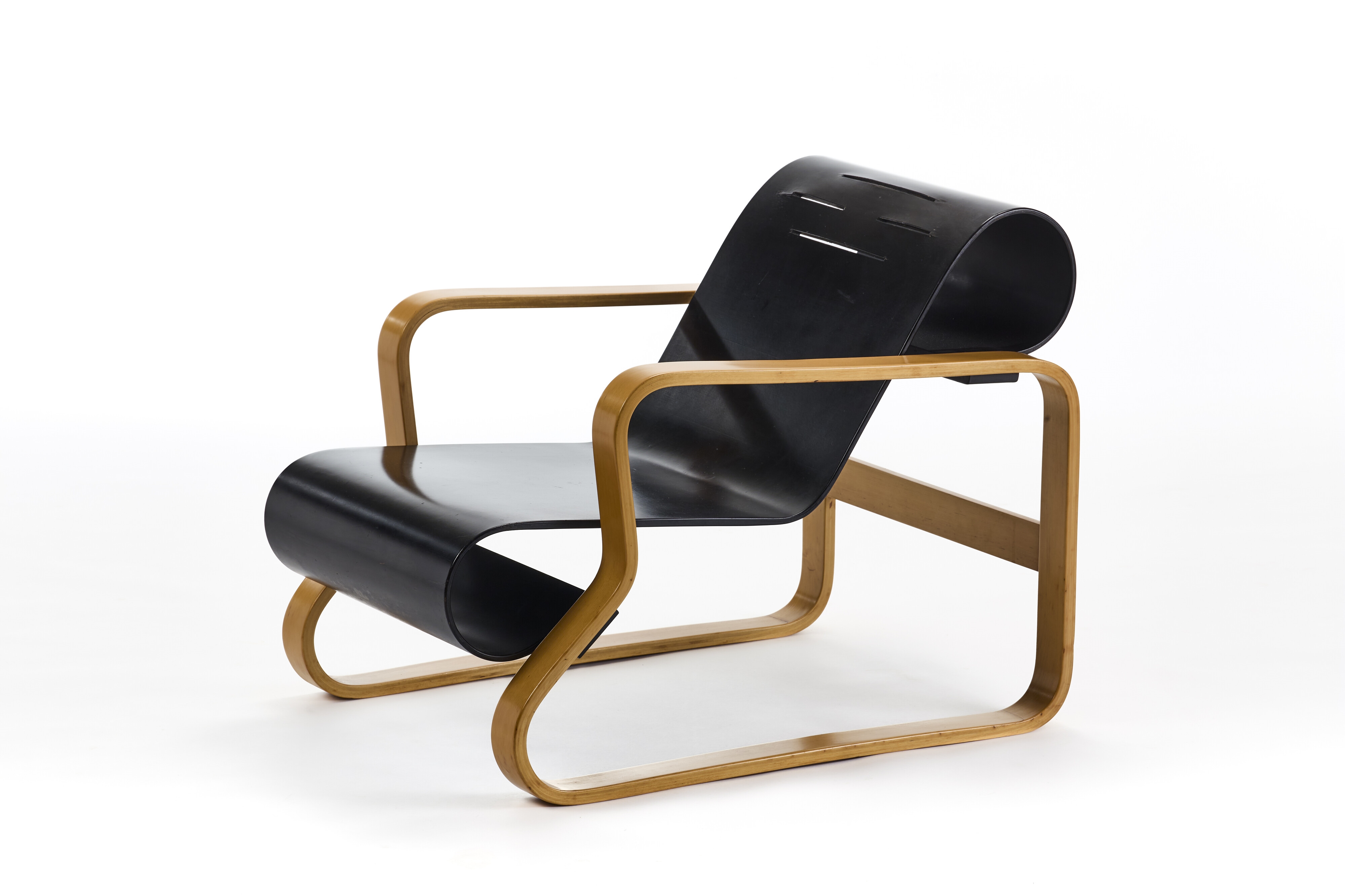 Alvar Aalto | Armchair model 41 o Paimio (1970) | MutualArt