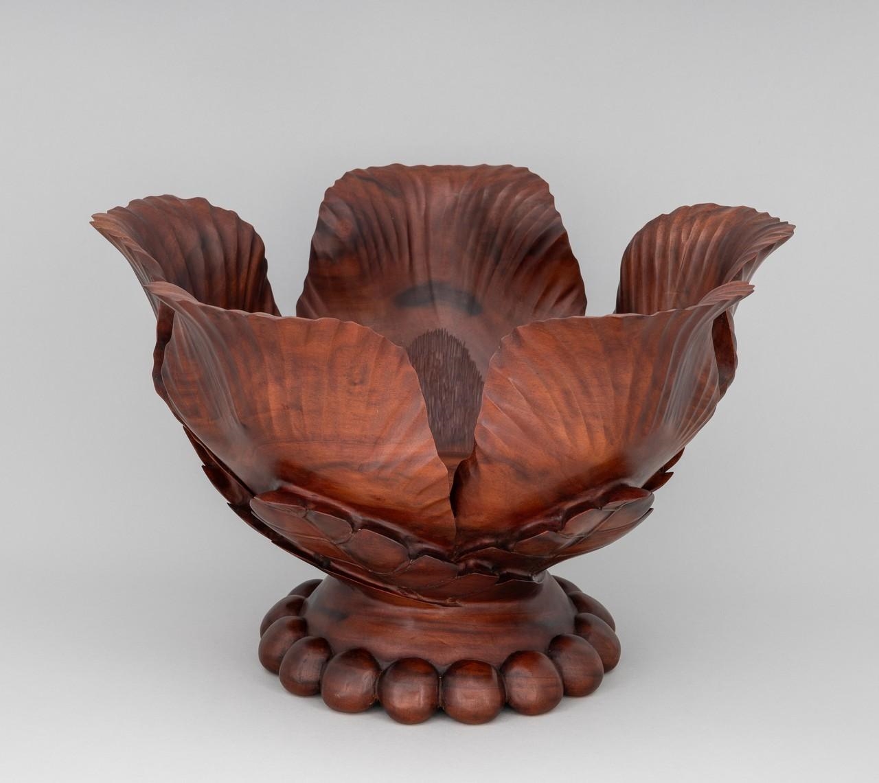 Scott Hare | Centrepiece bowl Royal blossom | MutualArt