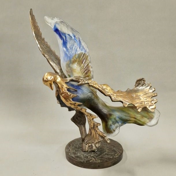 Yves Lohé | Bird in flight | MutualArt