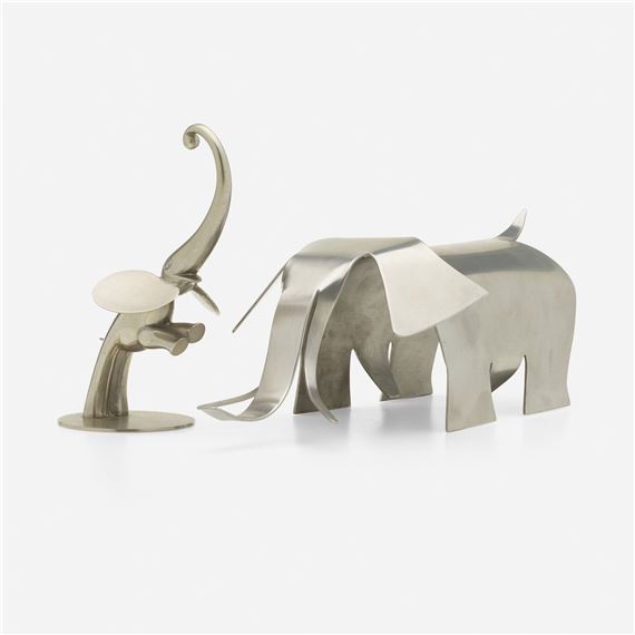 Hagenauer Werkstätte | Elephants, set of two (Circa 1935) | MutualArt