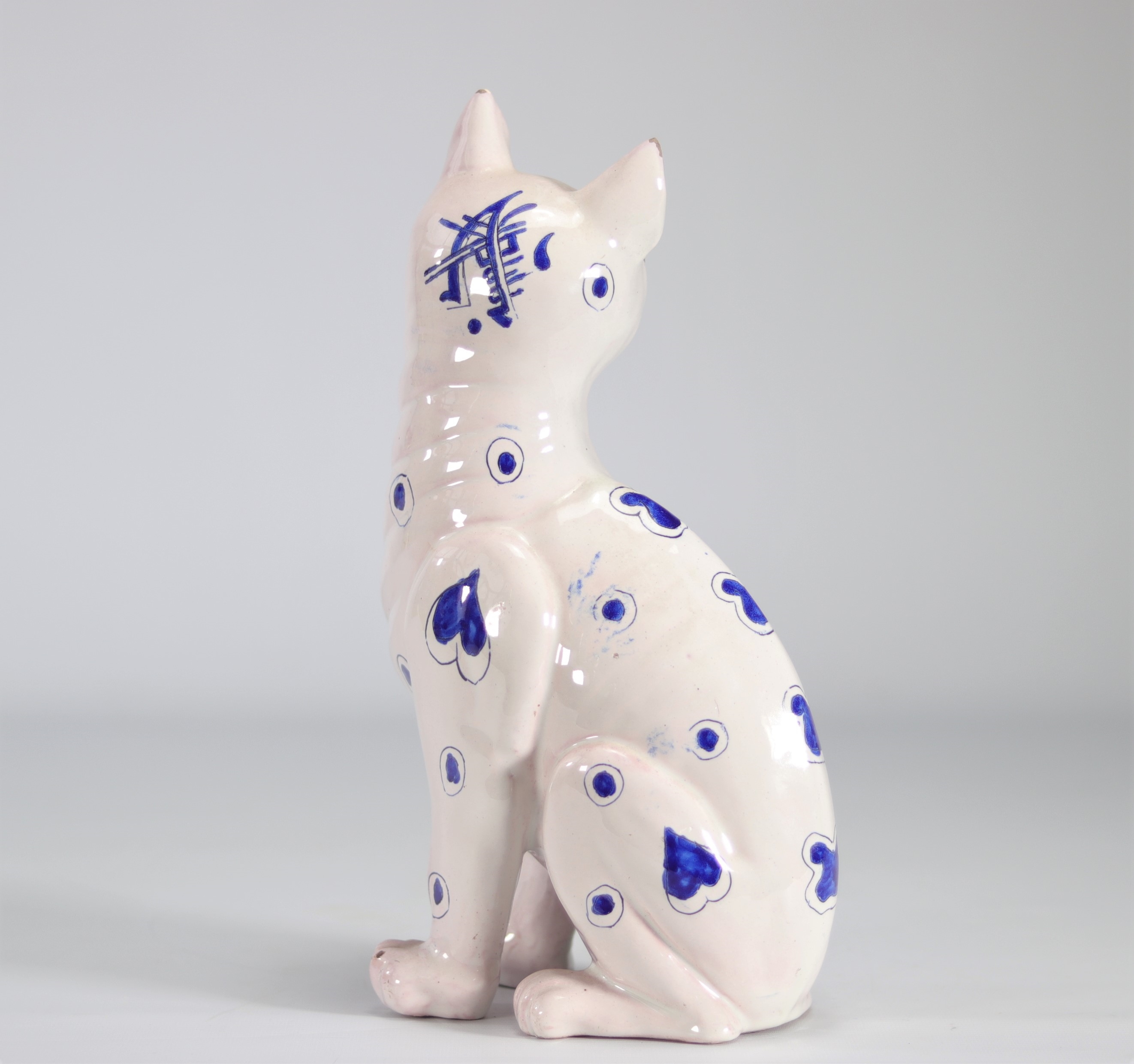 Emile Gallé | Cat and sulphide eyes | MutualArt