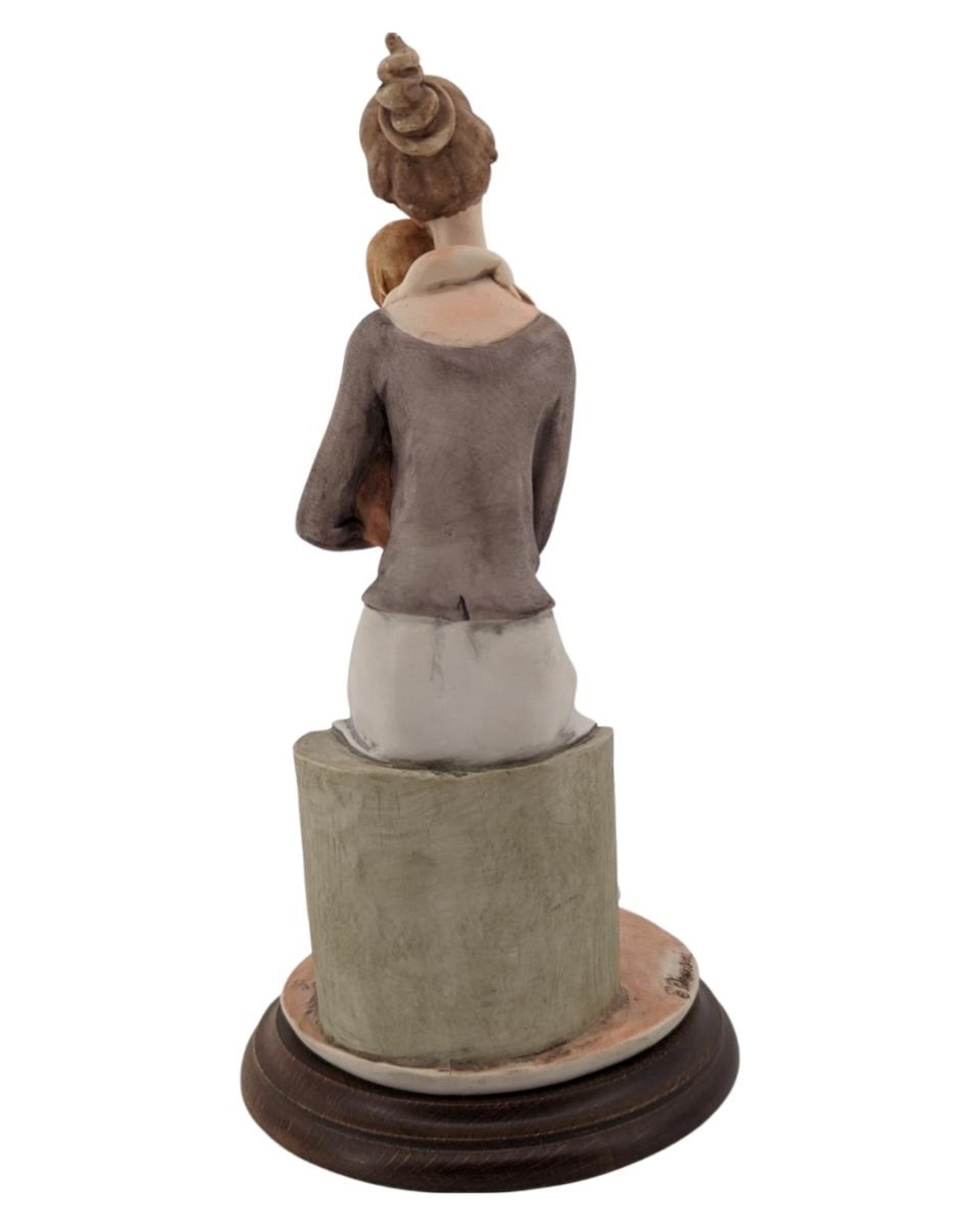 Giuseppe Armani | CAPODIMONTE SIGNED GIUSEPPE ARMANI SCULPTURE | MutualArt