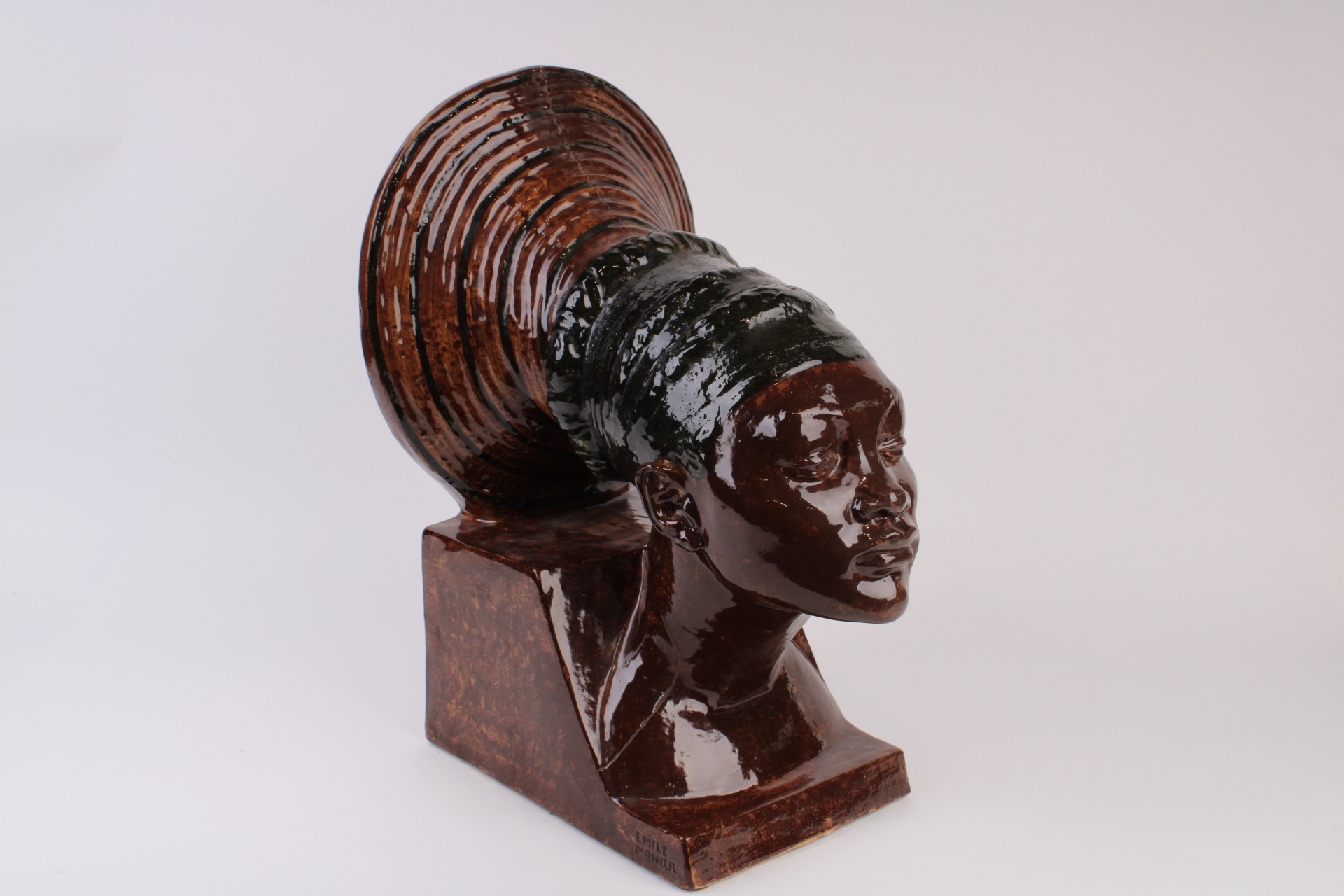 Émile Adolphe Monier | Tête de femme Mangbetu du Congo | MutualArt