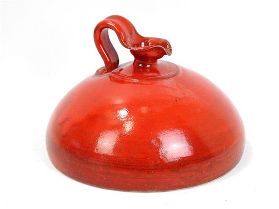 Gérard Crociani | Ceramic pitcher with red glaze | MutualArt