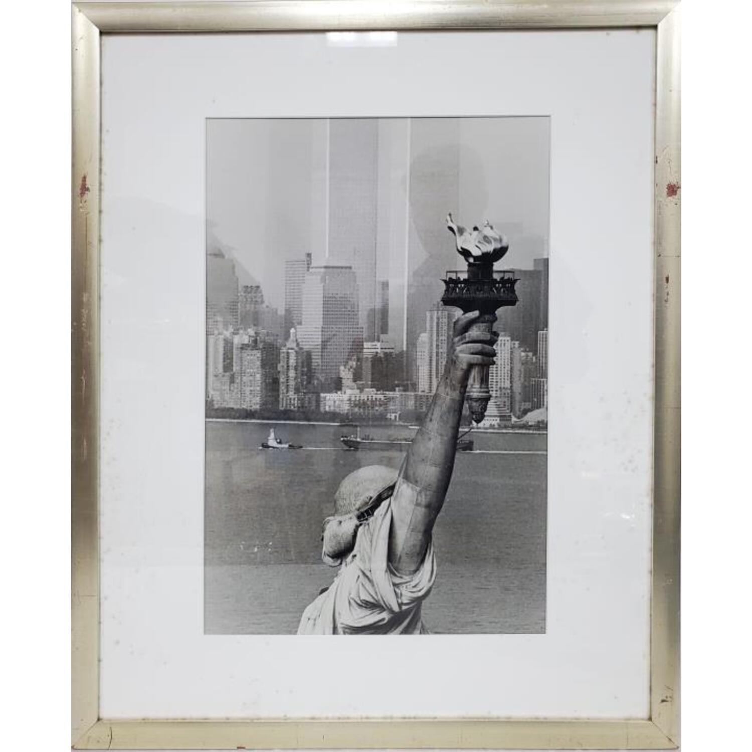 Peter Arnell | The Statue of Liberty | MutualArt