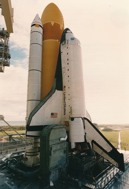 NASA | Sur son pas de tir la navette spatiale Columbia (Mission STS-94 ...