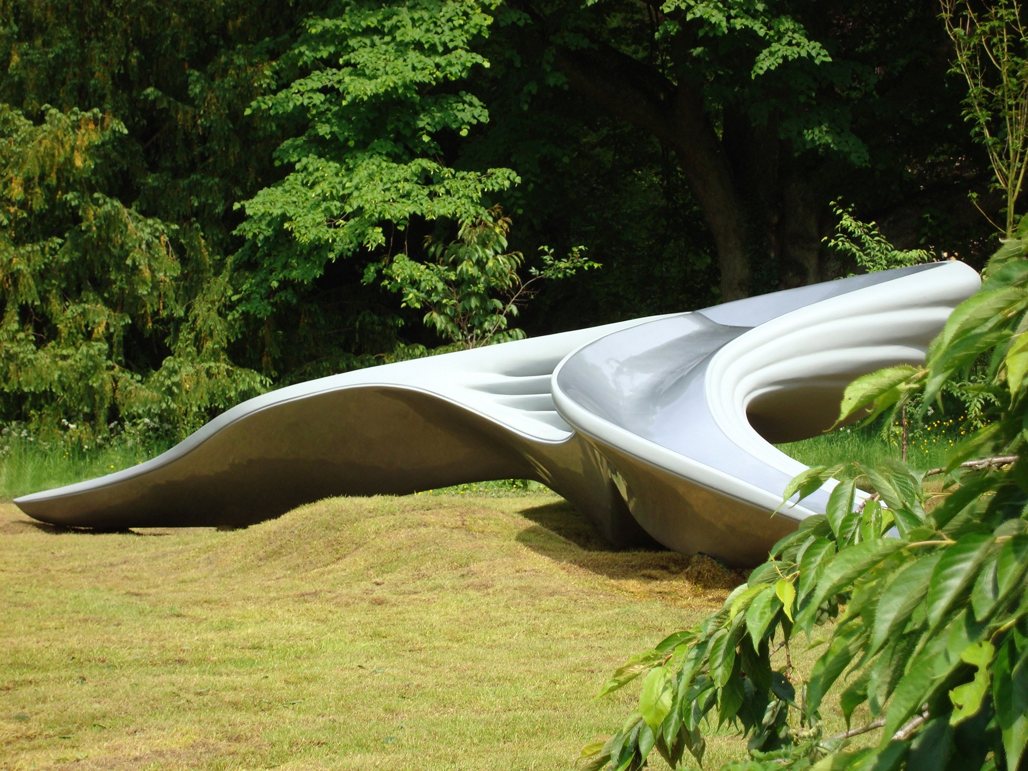 Zaha Hadid | Z-stream | MutualArt
