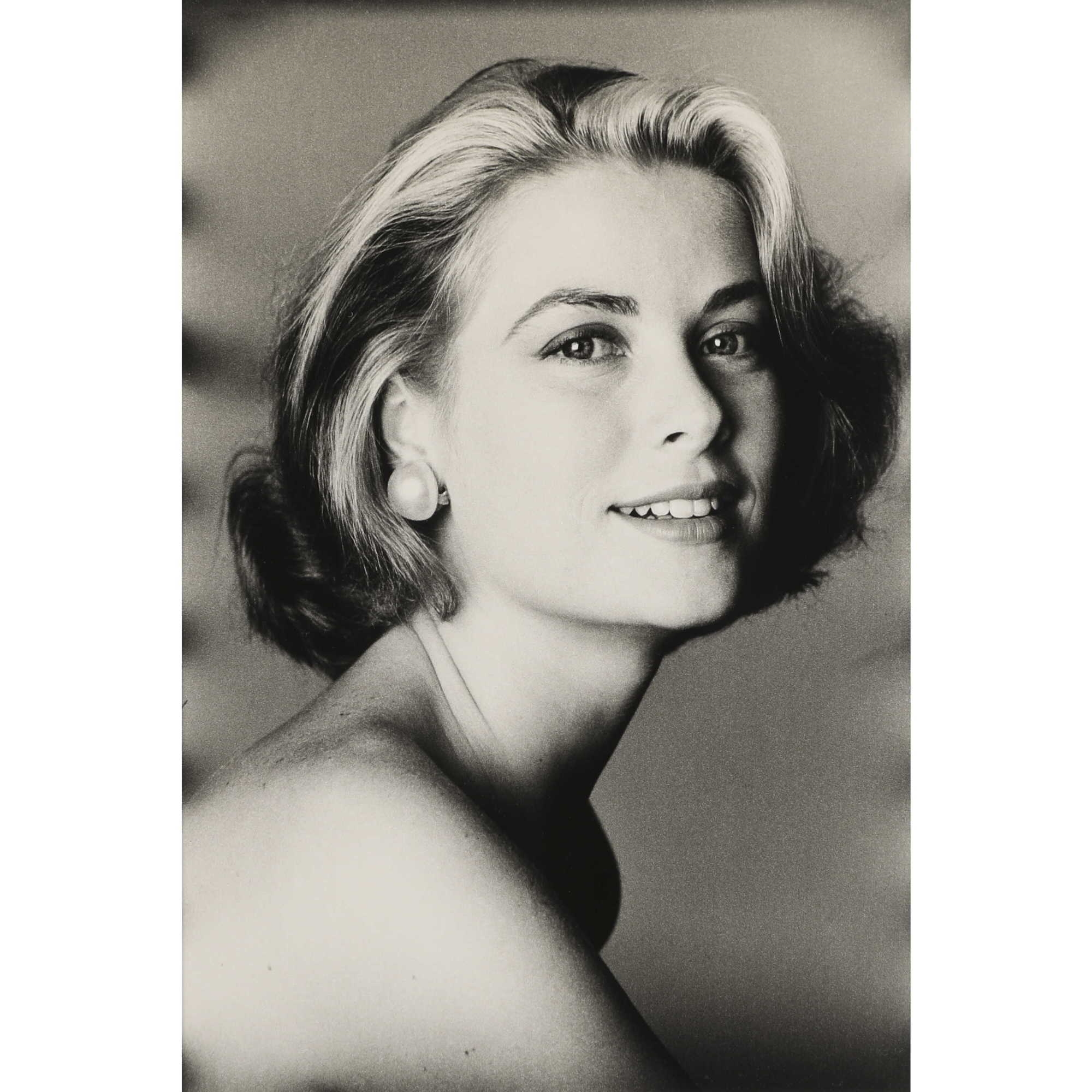 Irving Penn | GRACE KELLY (1955) | MutualArt