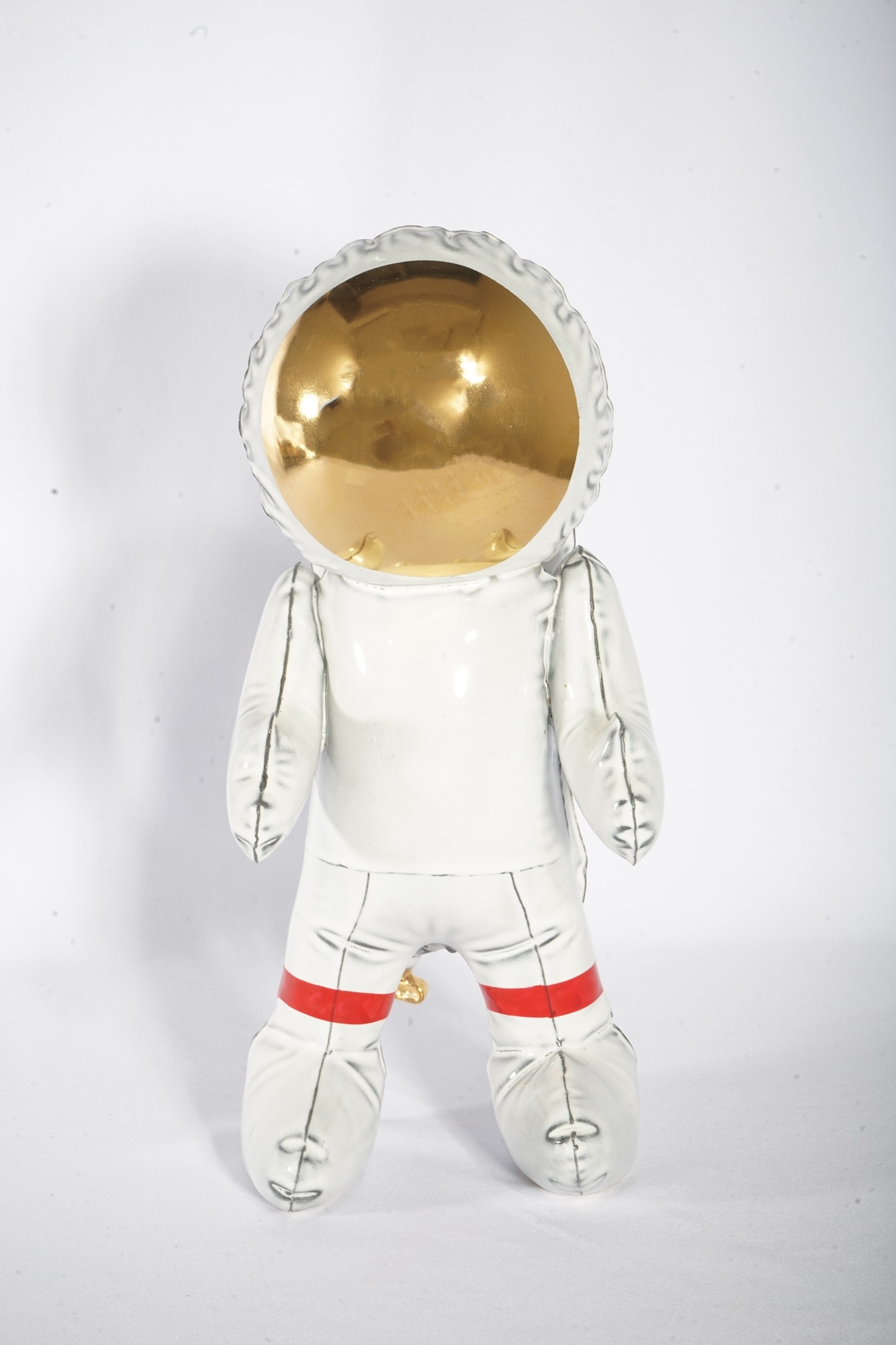 Brett Kern | Mini Astronaut (2018) | MutualArt