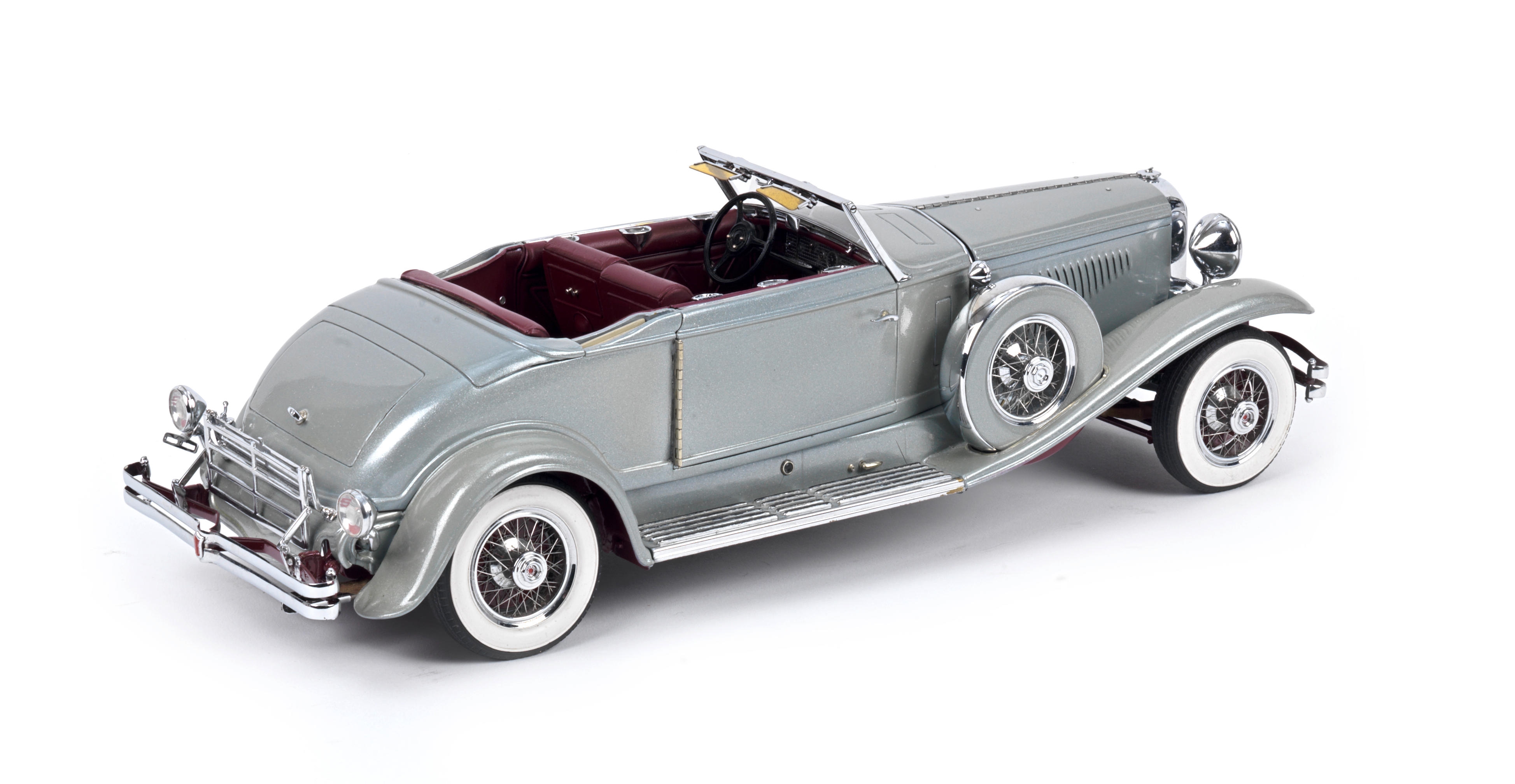 Gerald Wingrove | A 1:15 scale model of a 1933 Duesenberg 'J' Rollston ...