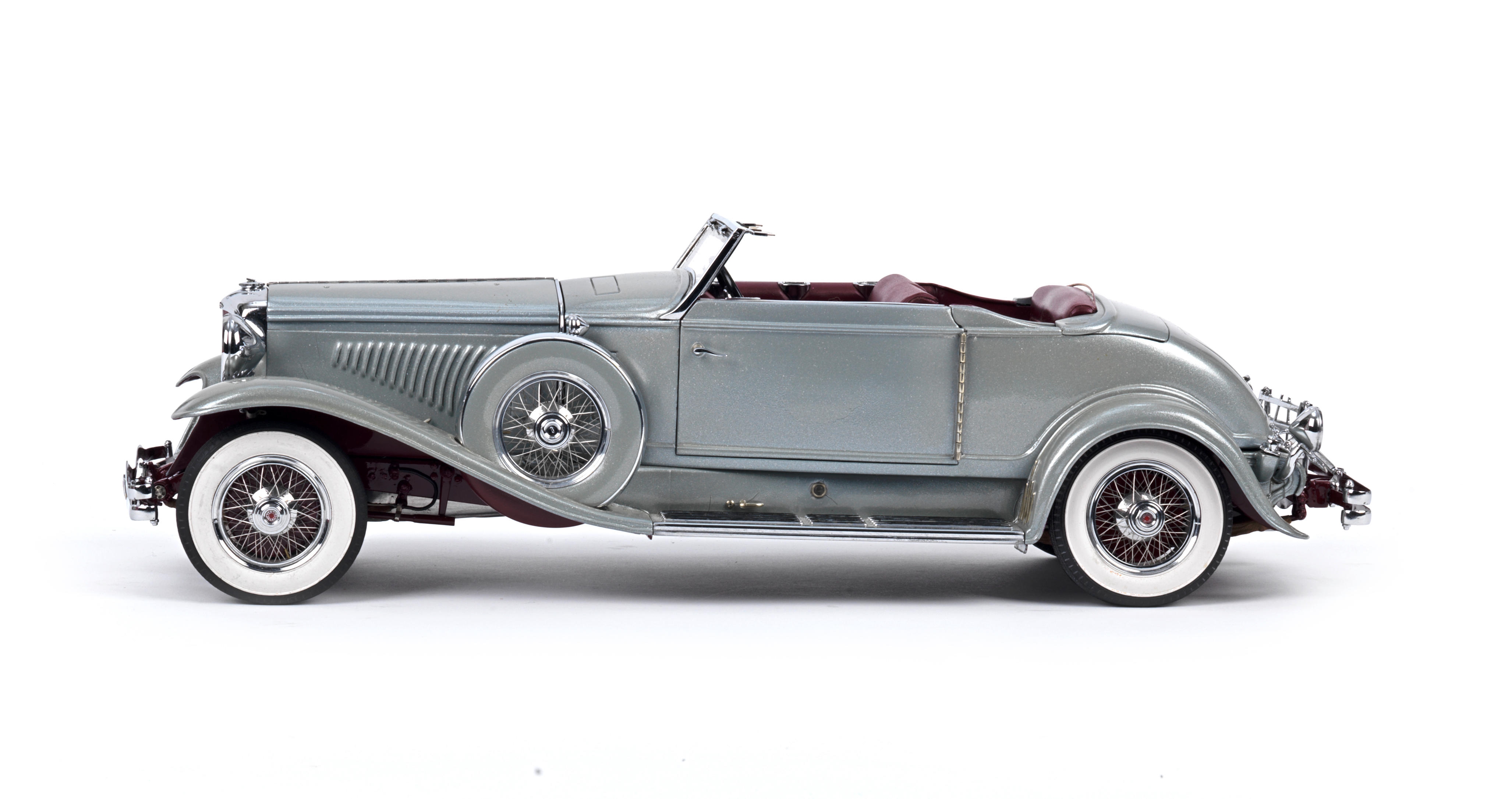 Gerald Wingrove | A 1:15 scale model of a 1933 Duesenberg 'J' Rollston ...