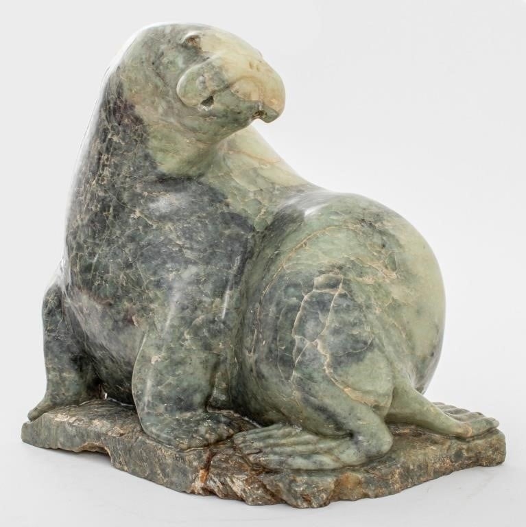 Enook Manomie | A walrus looking over its shoulder (Circa 1981) | MutualArt