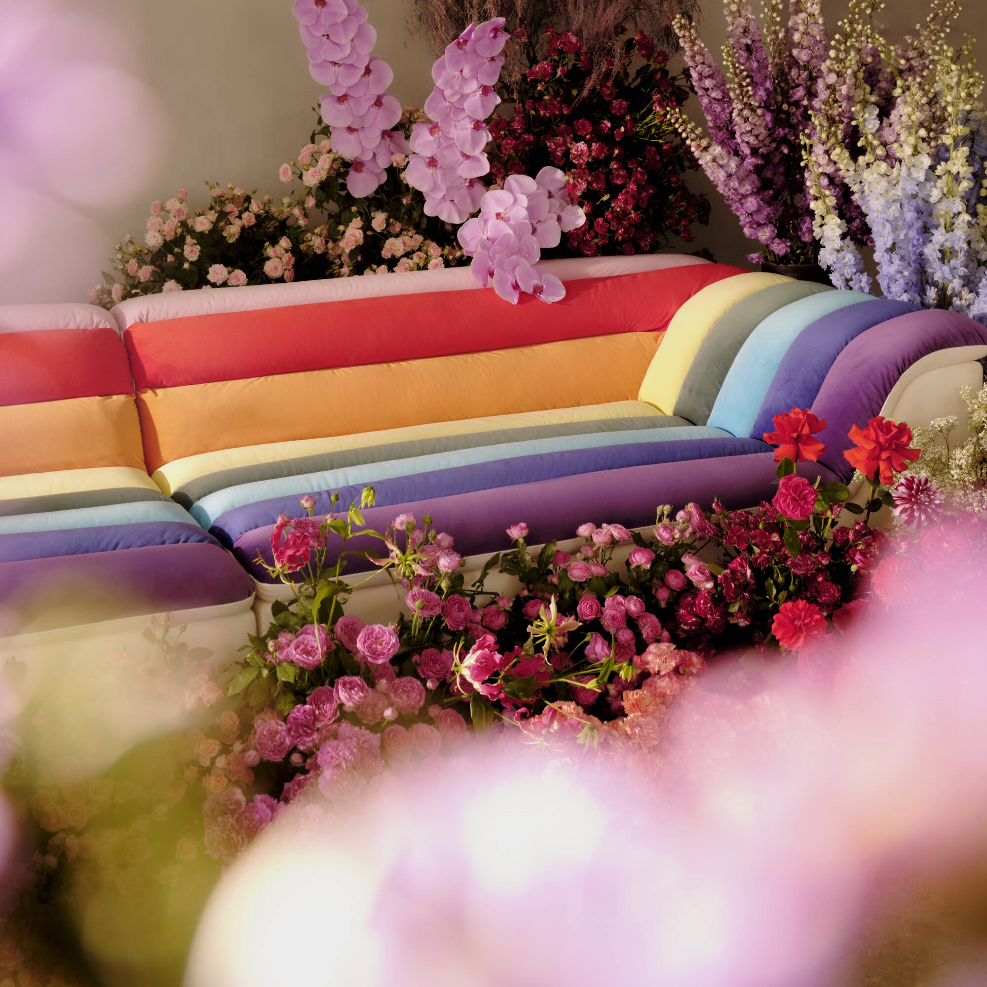 Sarah Ellison | Float sofa (2023) | MutualArt