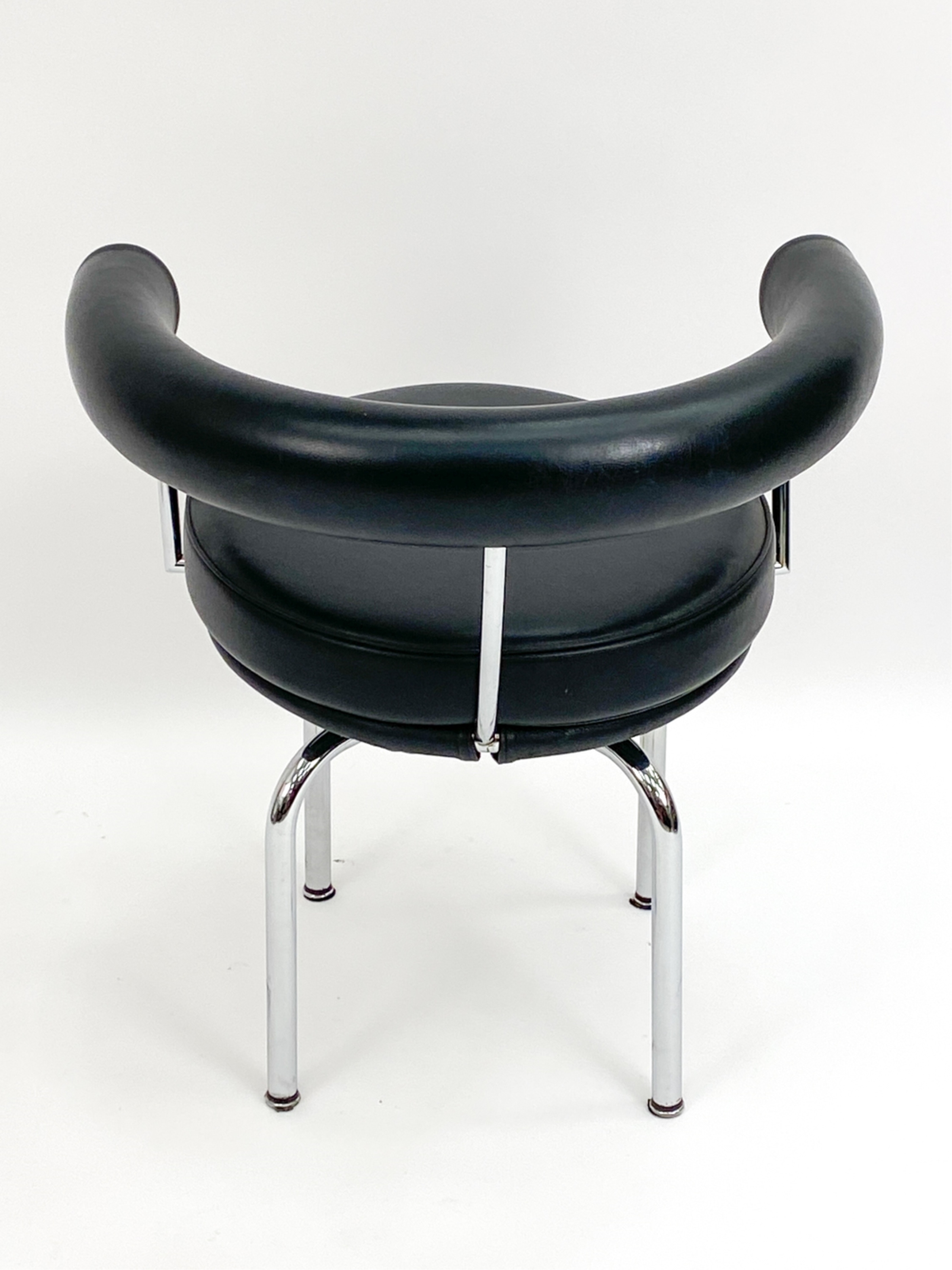 Le Corbusier | LC7 Swivel Chair | MutualArt