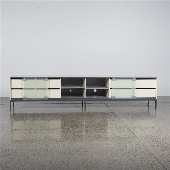 Michael Draper | 7 Artworks | MutualArt