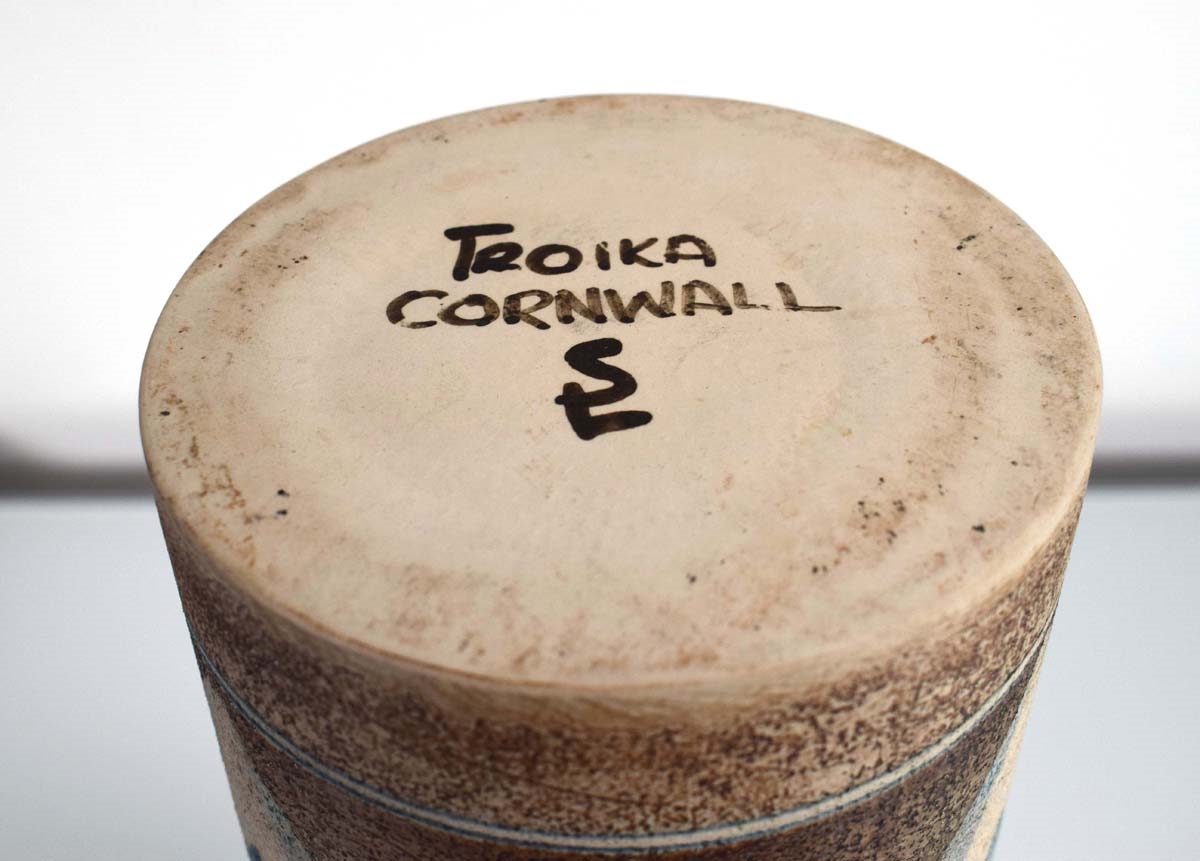 Sue Lowe | a Cornish pottery vase of cylindrical form | MutualArt