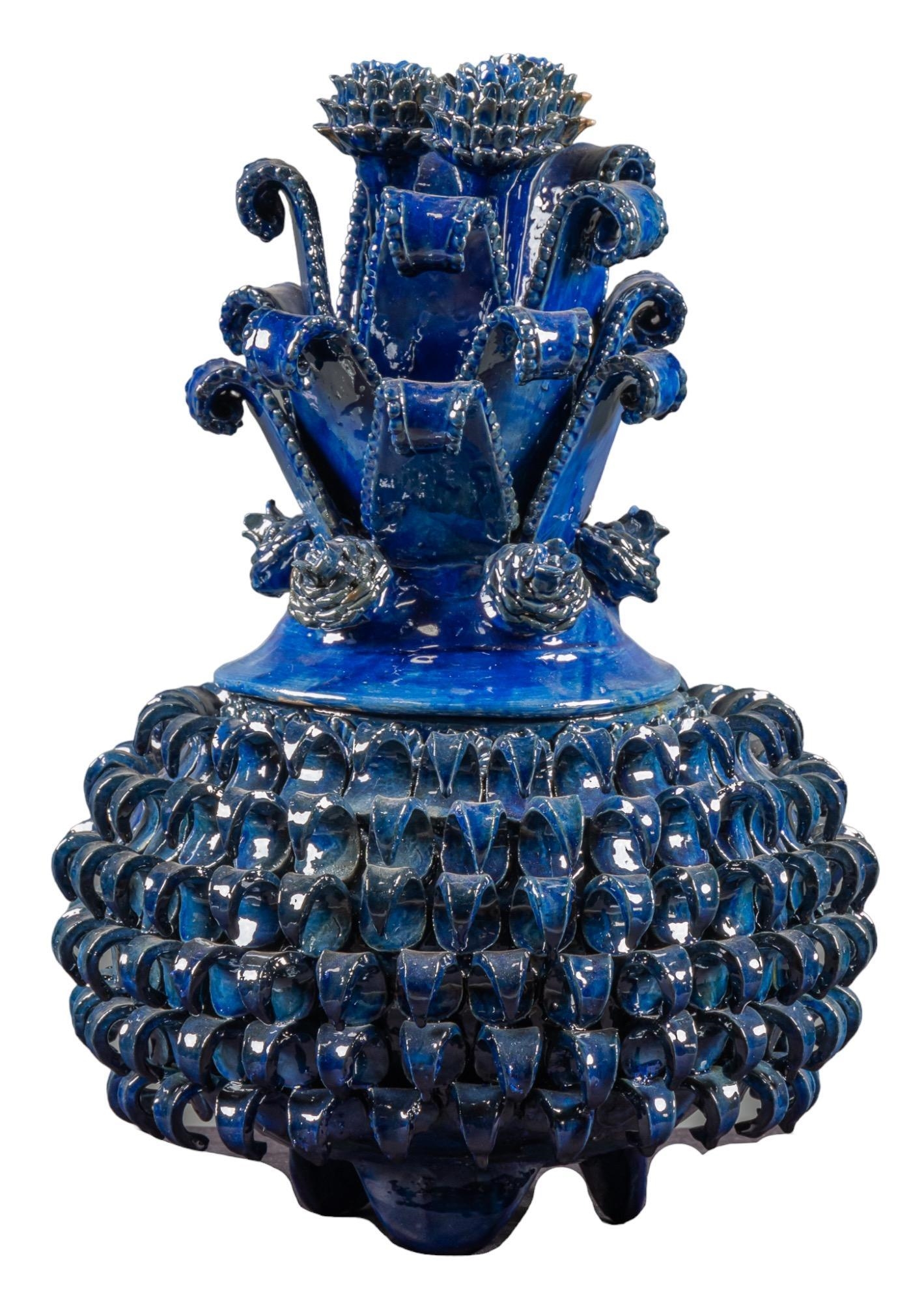 Pedro Hernández Carlos | Pina con Ojas | MutualArt