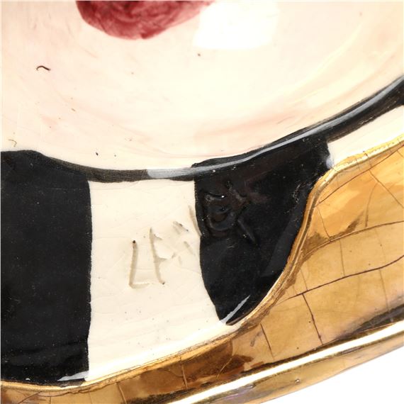 Laney Oxman | Figural Pottery Centerpiece (Late 20th Century) | MutualArt