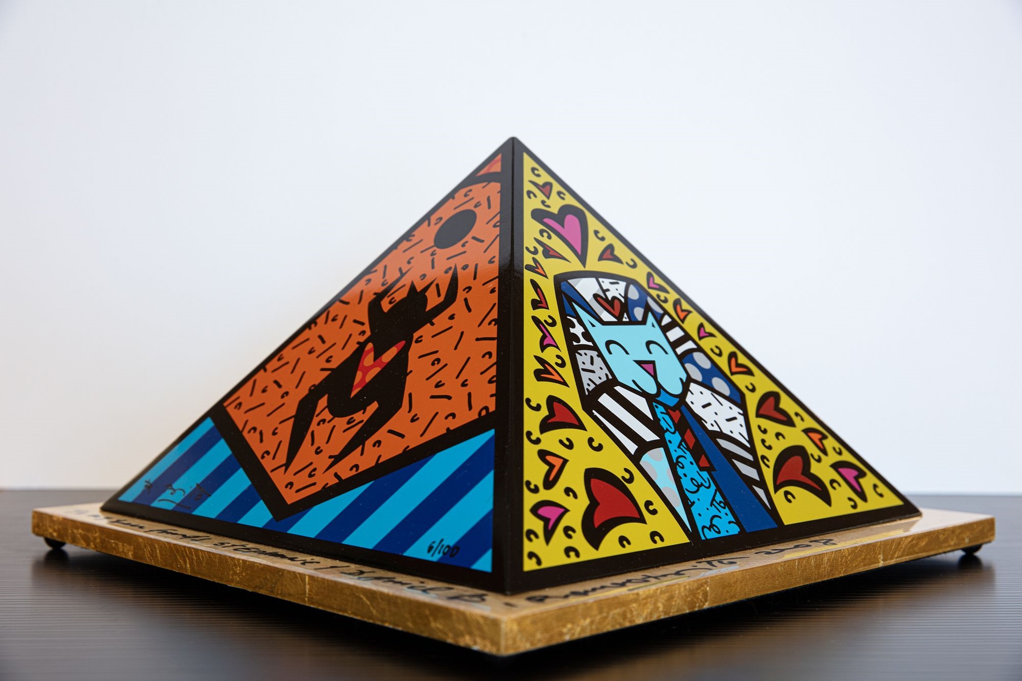 Romero Britto | PYRAMID | MutualArt