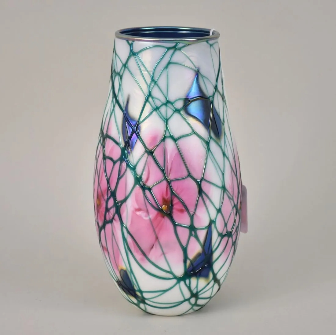 Charles Lotton | Flora Iridescent Art Glass Vase | MutualArt