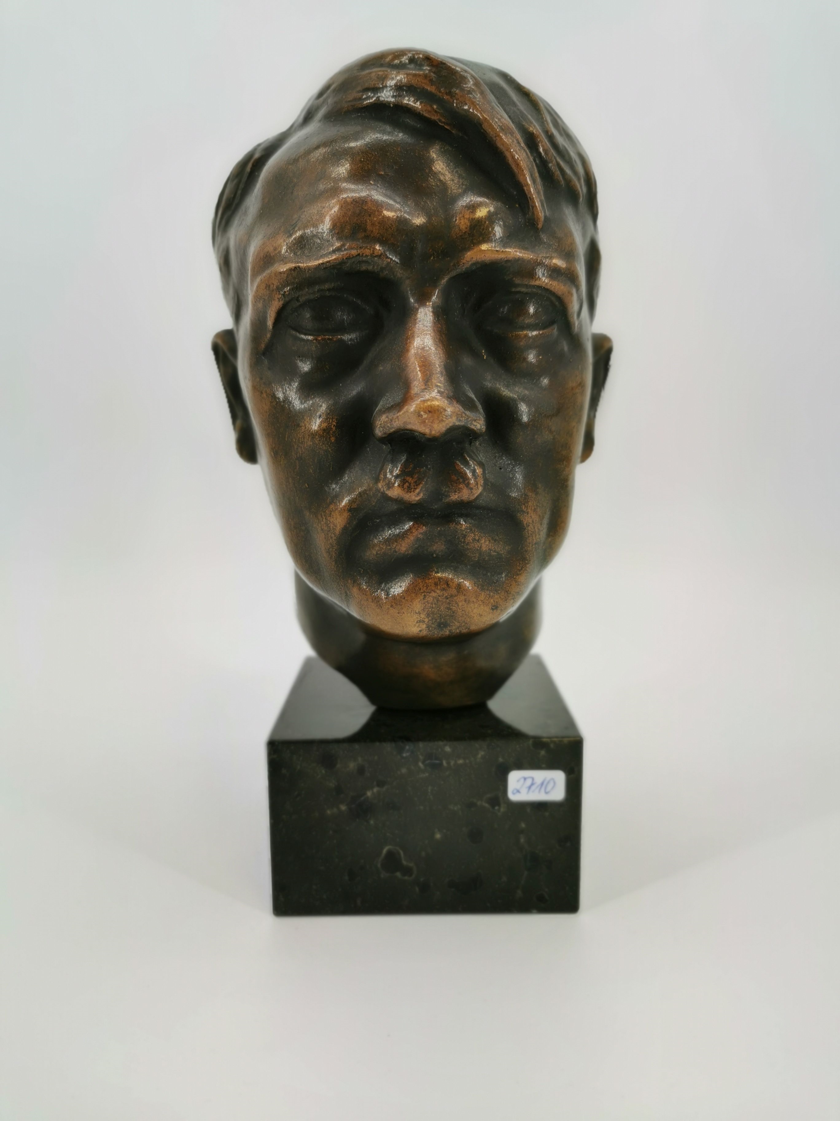 Theodor Linz | Porträtkopf Adolf Hitler (1939) | MutualArt