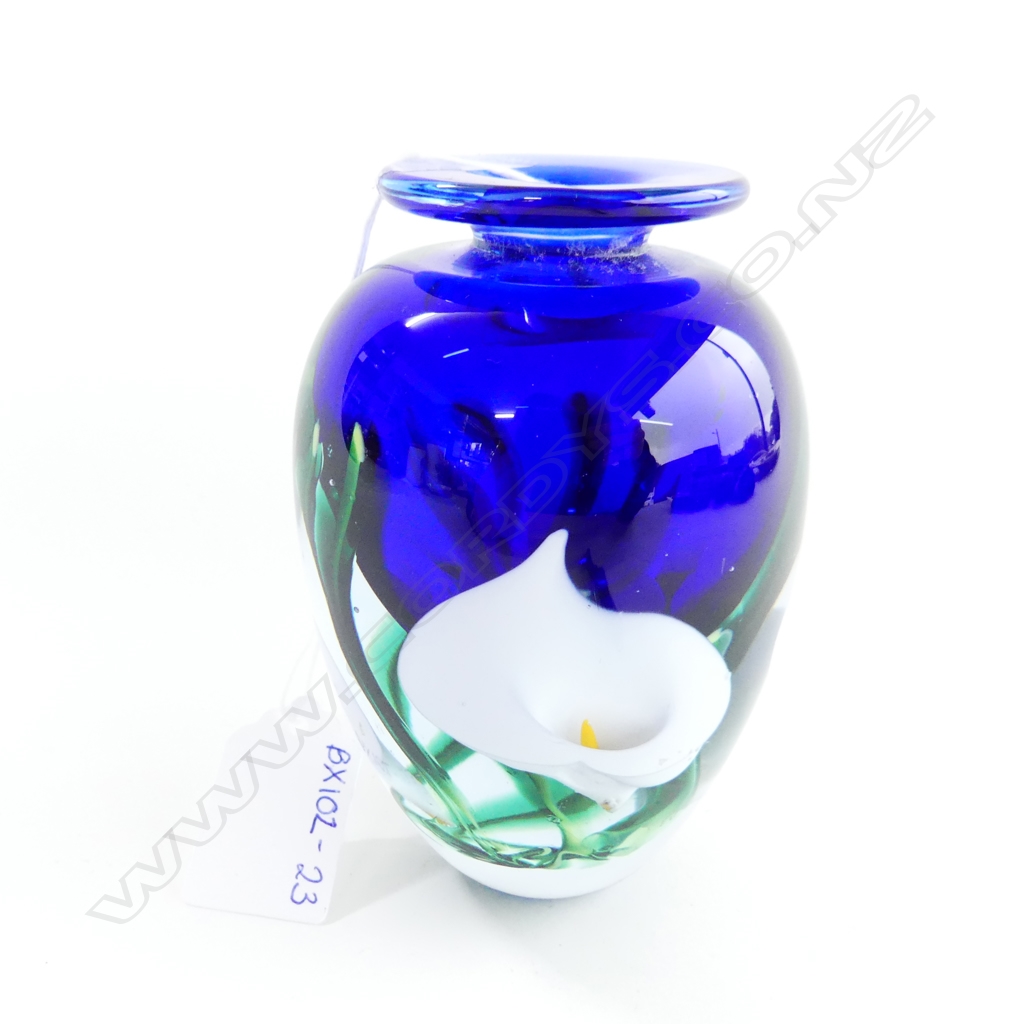 Peter Raos | LILY VASE | MutualArt
