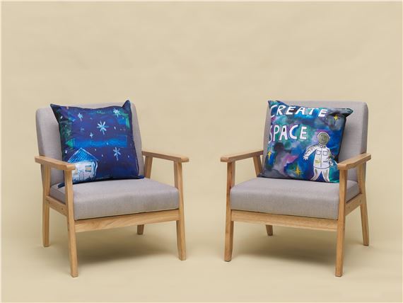 Laura Cundall | 1 Artworks at Auction | MutualArt