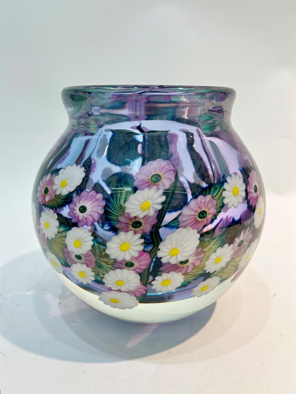 Daniel Lotton | PAPERWEIGHT VASE, 2004 (2004) | MutualArt